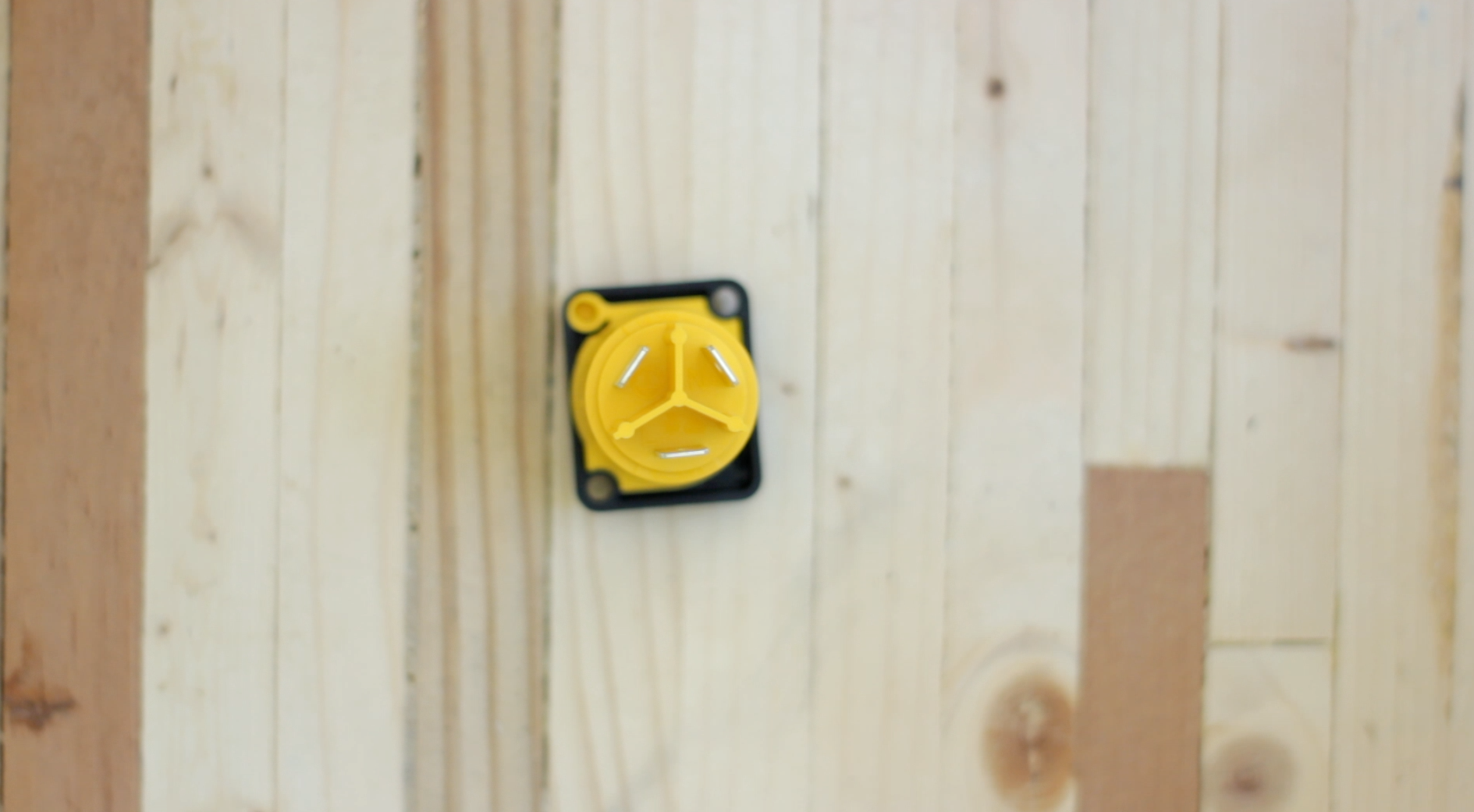 DIY Festool Style Plug-It Power Connectors : 6 Steps - Instructables