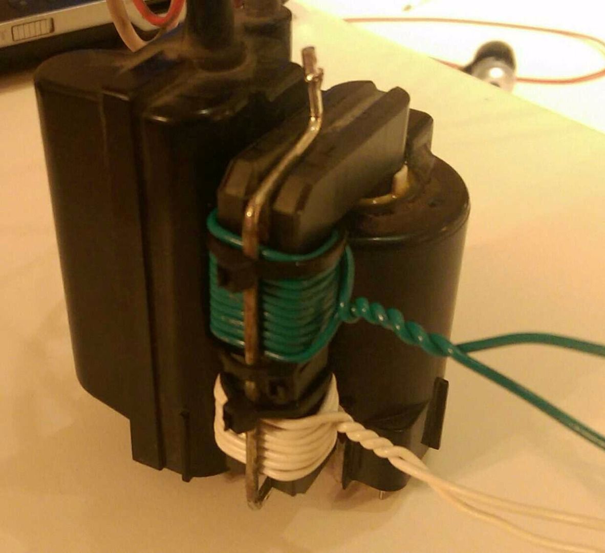 Flyback Transformer Driver for Beginners : 11 Steps (with Pictures ...