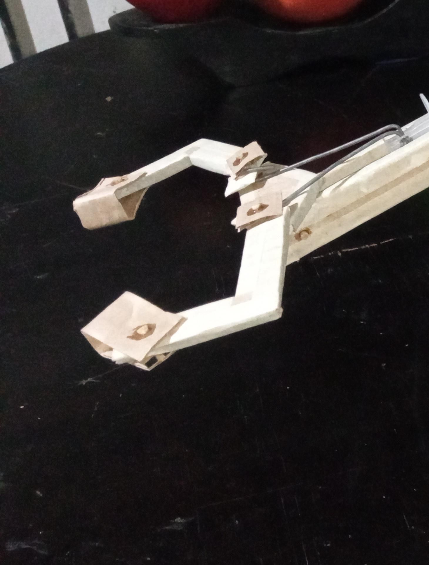 CARDBOARD Robotic Hydraulic Arm : 16 Steps (with Pictures) - Instructables