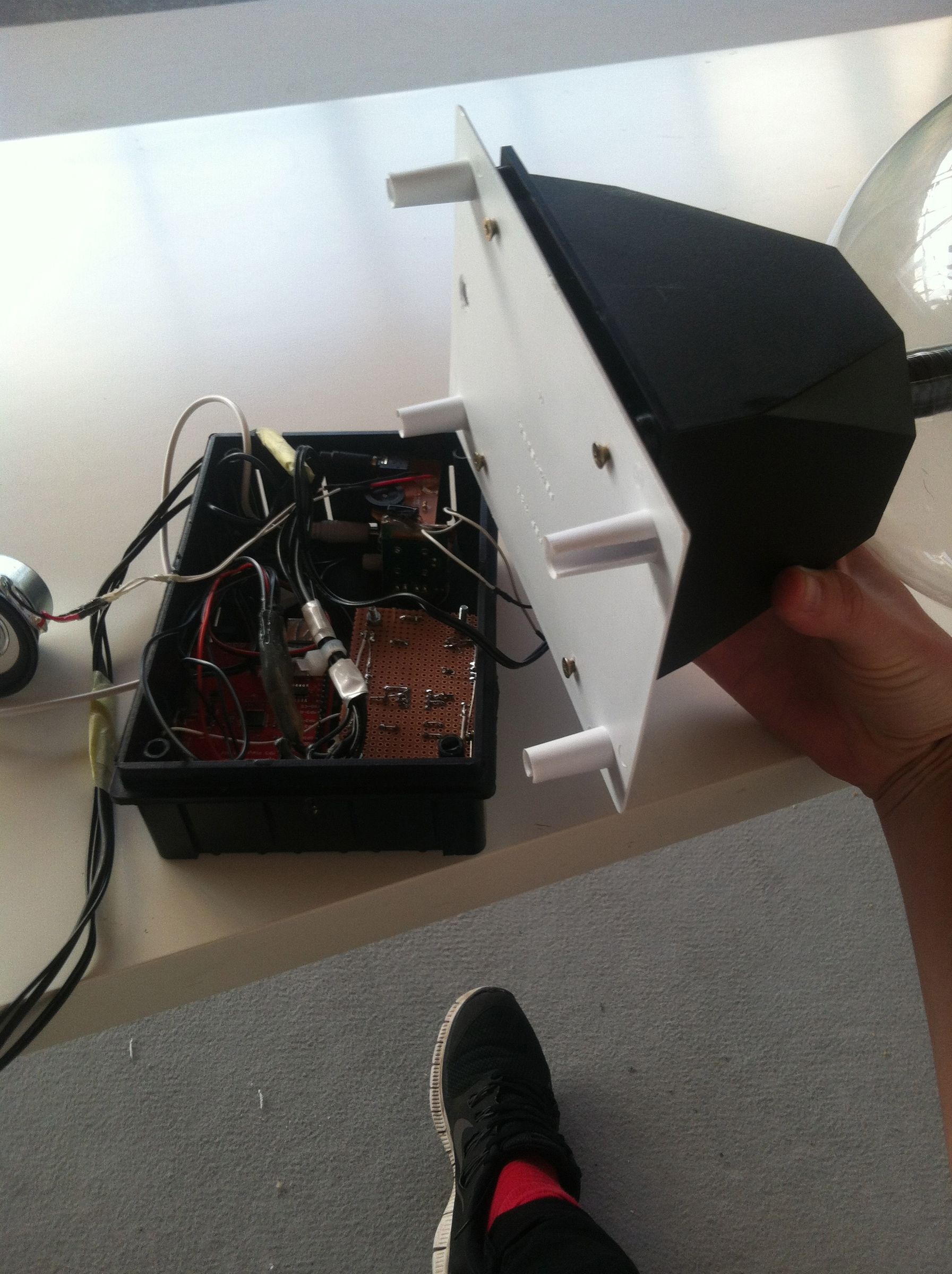 Interactive Sculpture (Talking Double Head by Touching Plasma Ball) : 7 ...