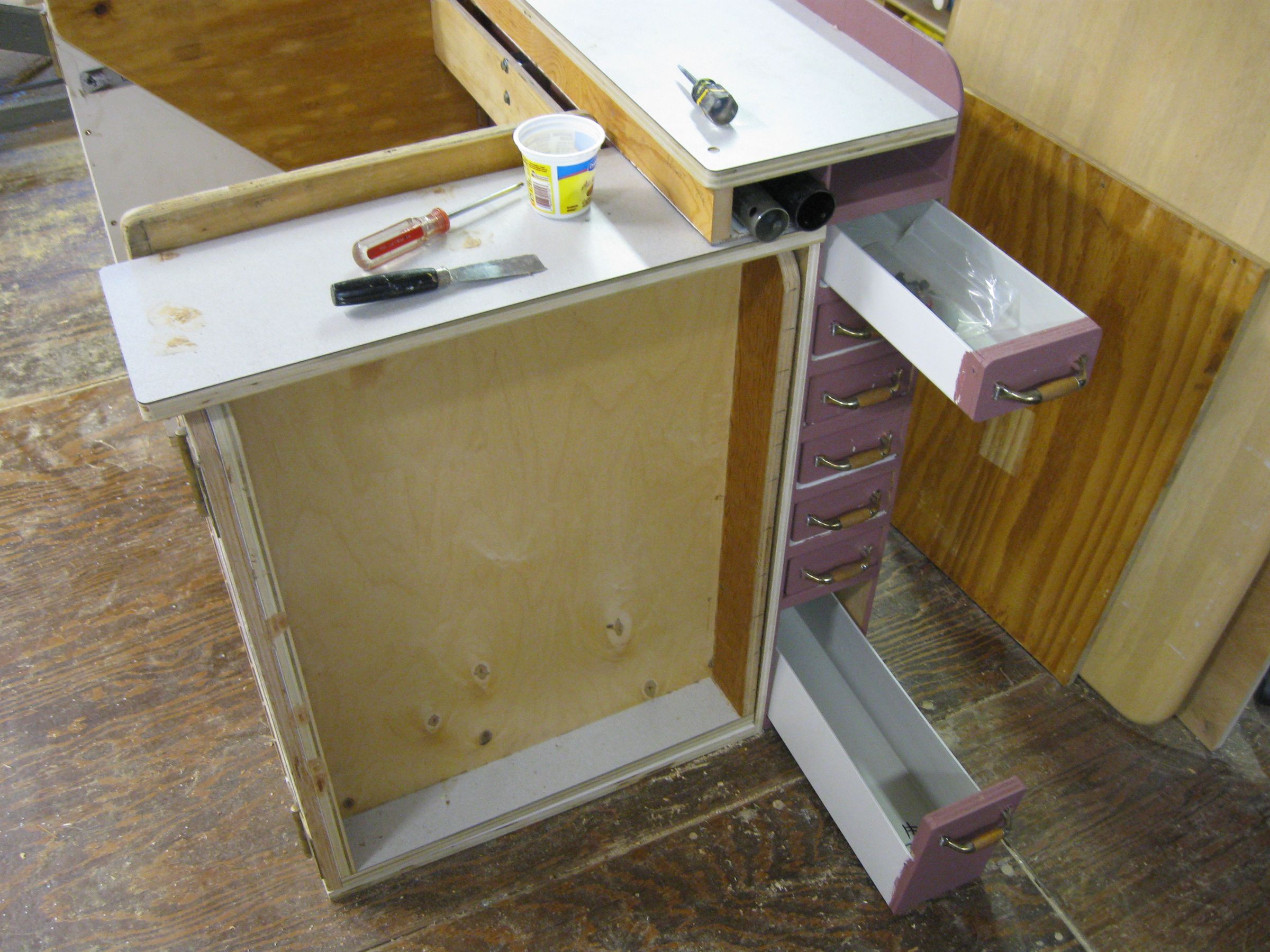 Jim's Model Railroad Work Bench : 11 Steps (with Pictures) - Instructables