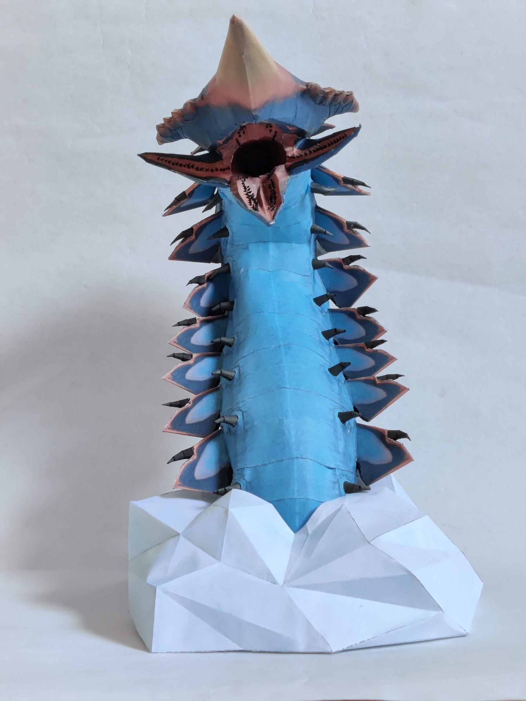 Iceworm Papercraft - Subnautica Below Zero : 8 Steps (with Pictures ...