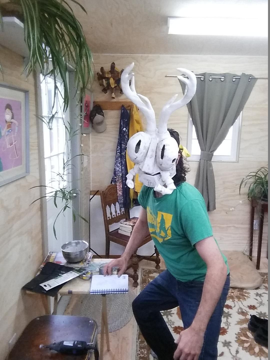 Buck Grasshopper Mask : 9 Steps (with Pictures) - Instructables