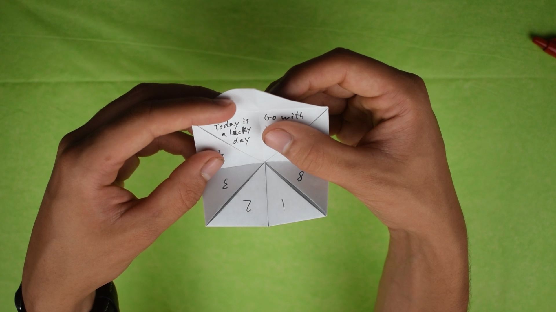 How to Fold an Origami Fortune Teller + How to Use : 7 Steps (with ...