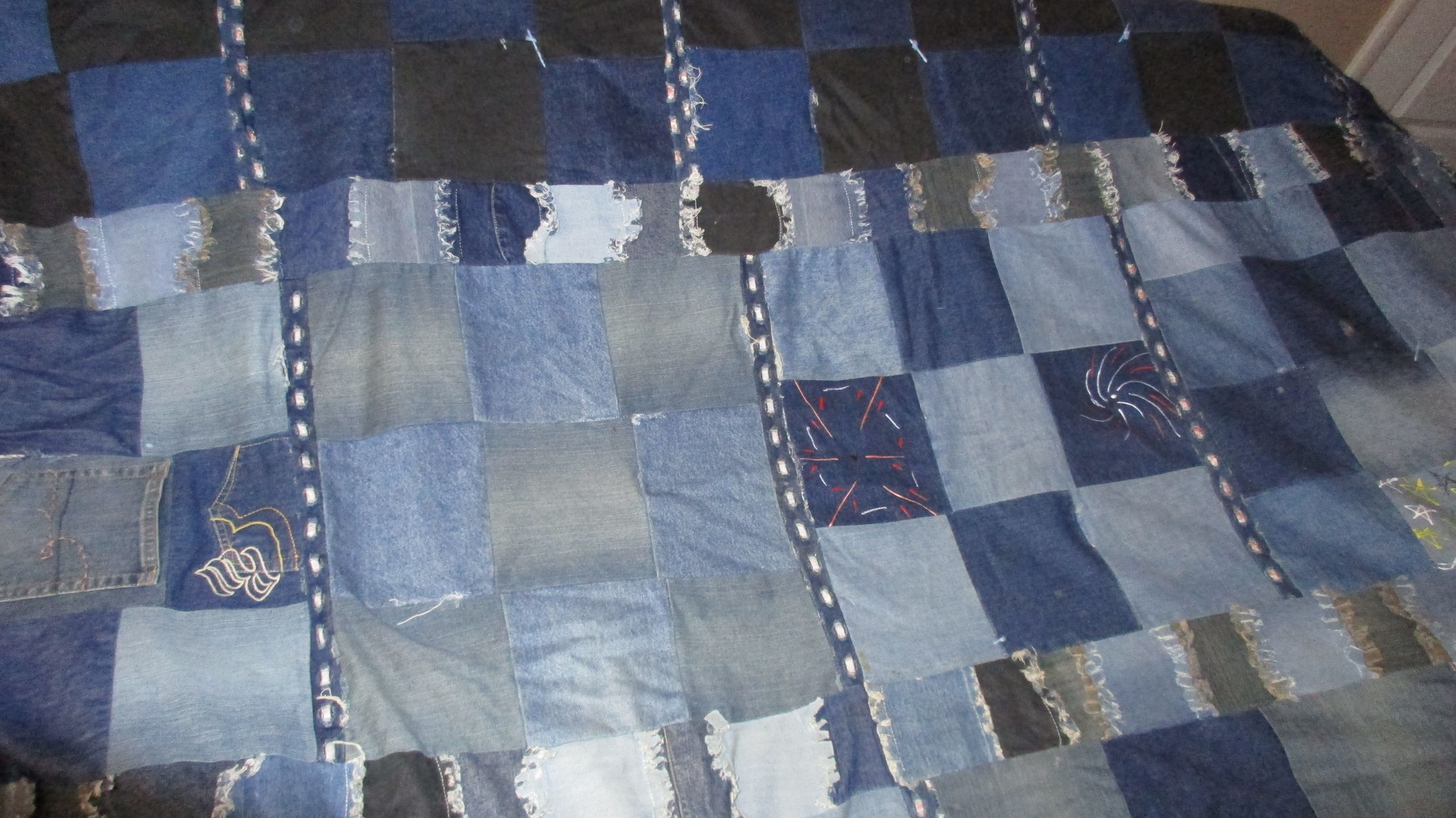 Blue Jeans Rag Quilt : 8 Steps (with Pictures) - Instructables