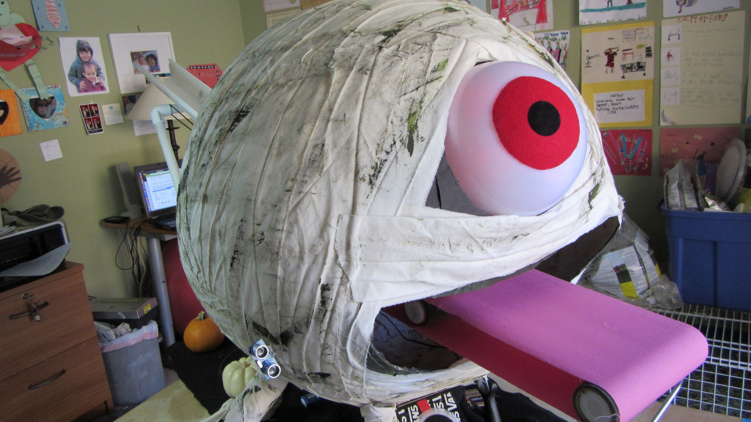 Candy Delivery Monster : 8 Steps (with Pictures) - Instructables