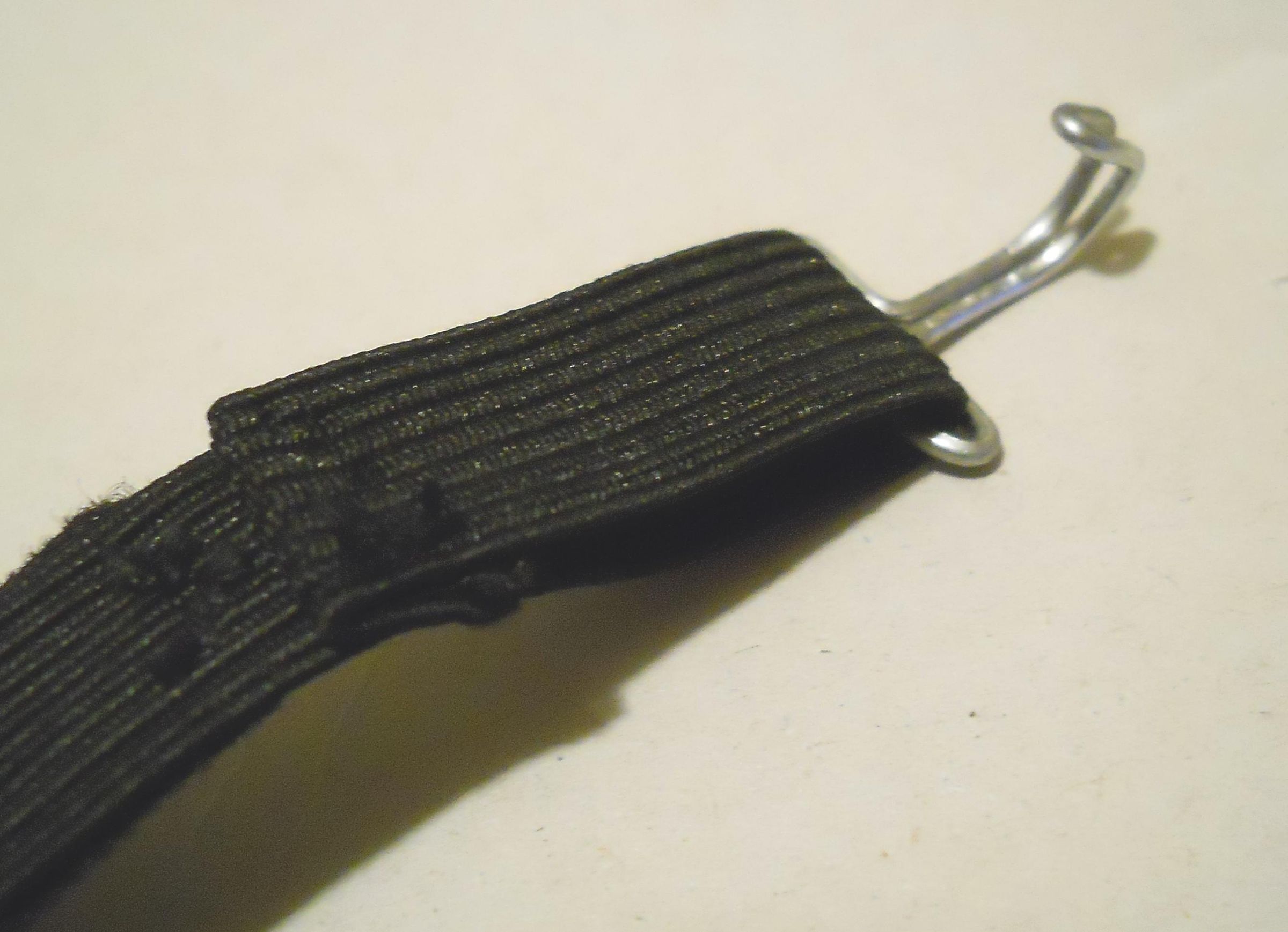 External Drive "Harness" for Laptops : 4 Steps - Instructables