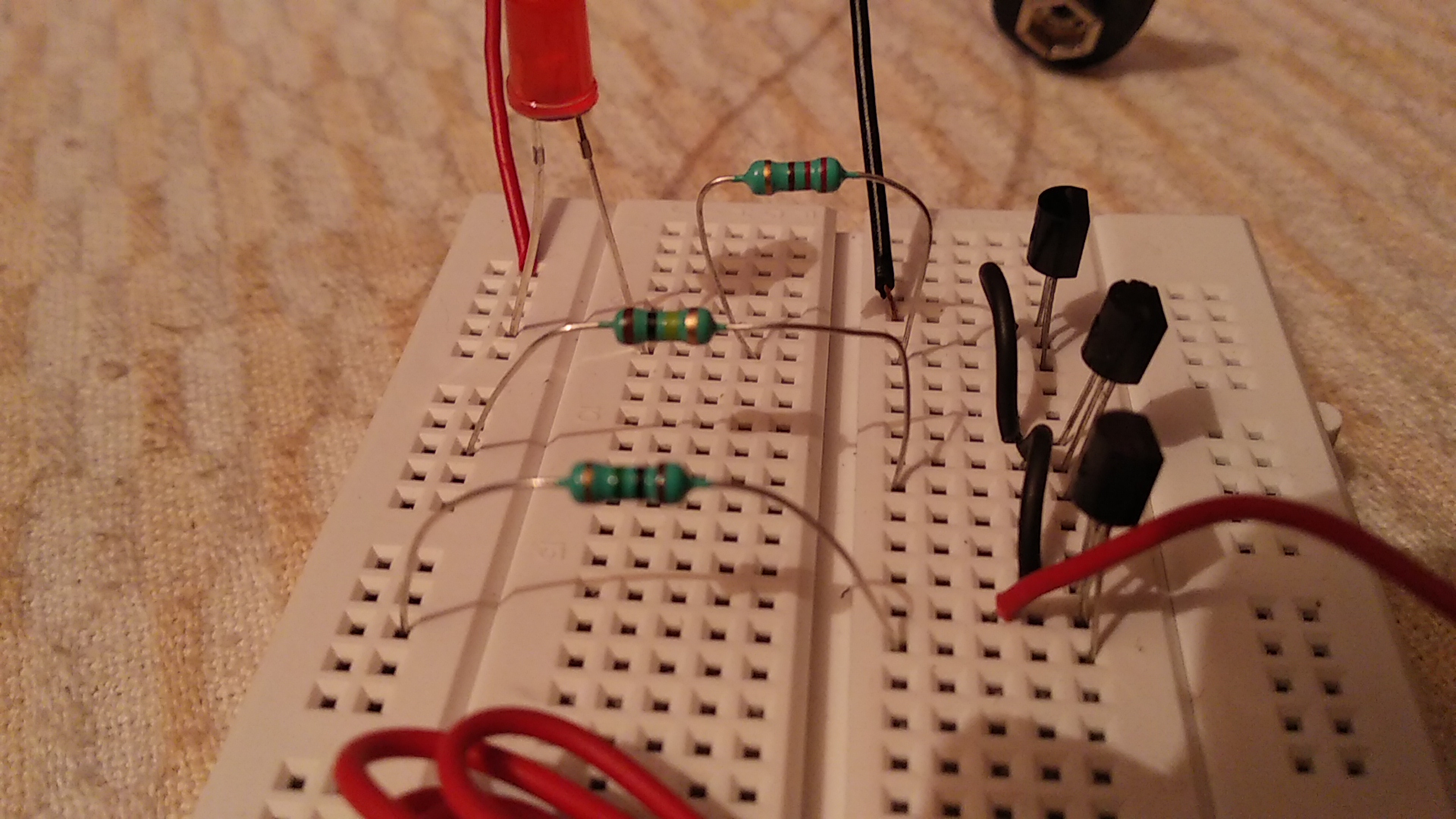 Simple Yet Powerful Static Electricity Detector Which Can Also Detect ...