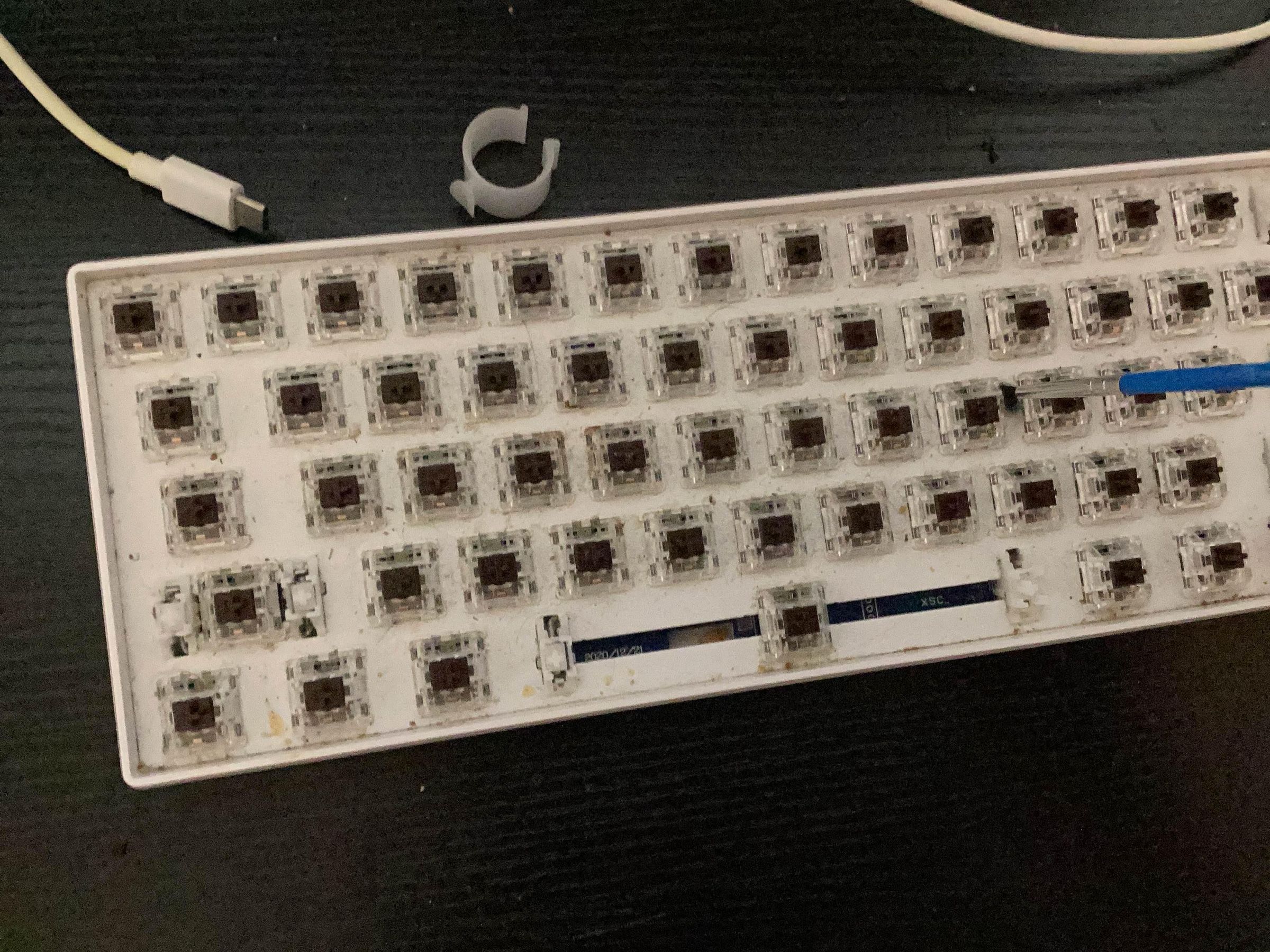 How to Clean a Mechanical Keyboard : 8 Steps (with Pictures ...