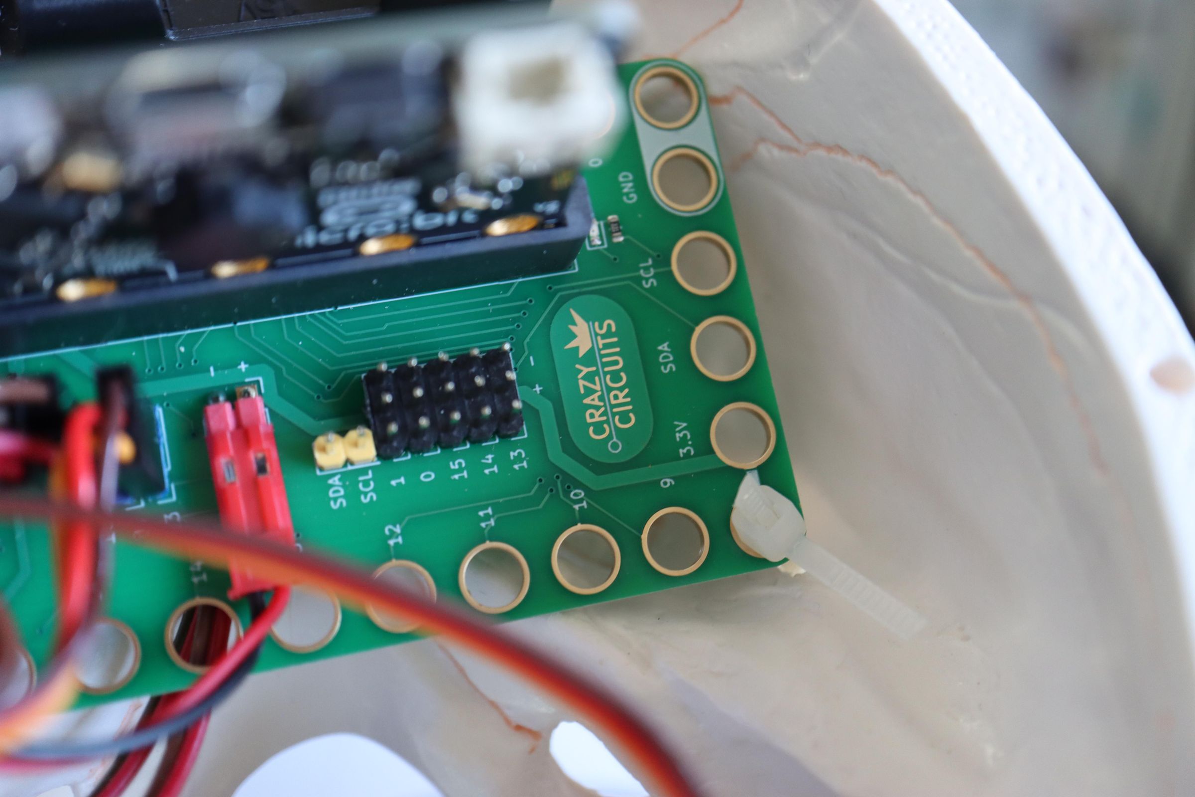 Easy Talking Skull With Micro:bit - Remote Control Animatronic Skull ...