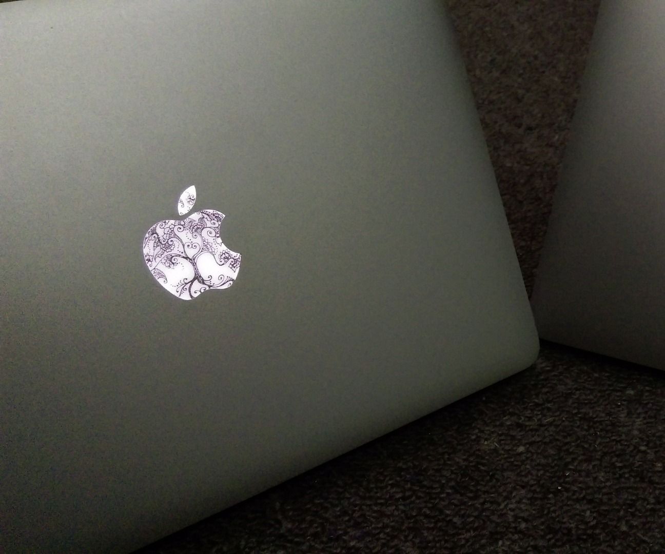 Customise Apple Logo for Macbooks : 8 Steps (with Pictures) - Instructables