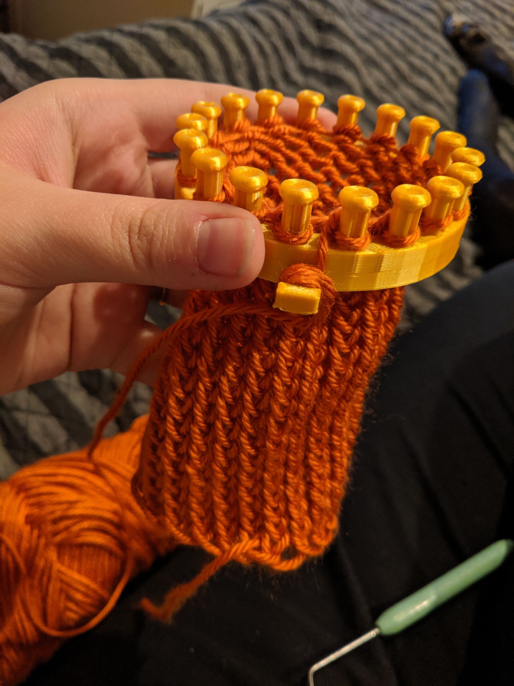 3D-Printed Loom Knit Scarf : 11 Steps (with Pictures) - Instructables