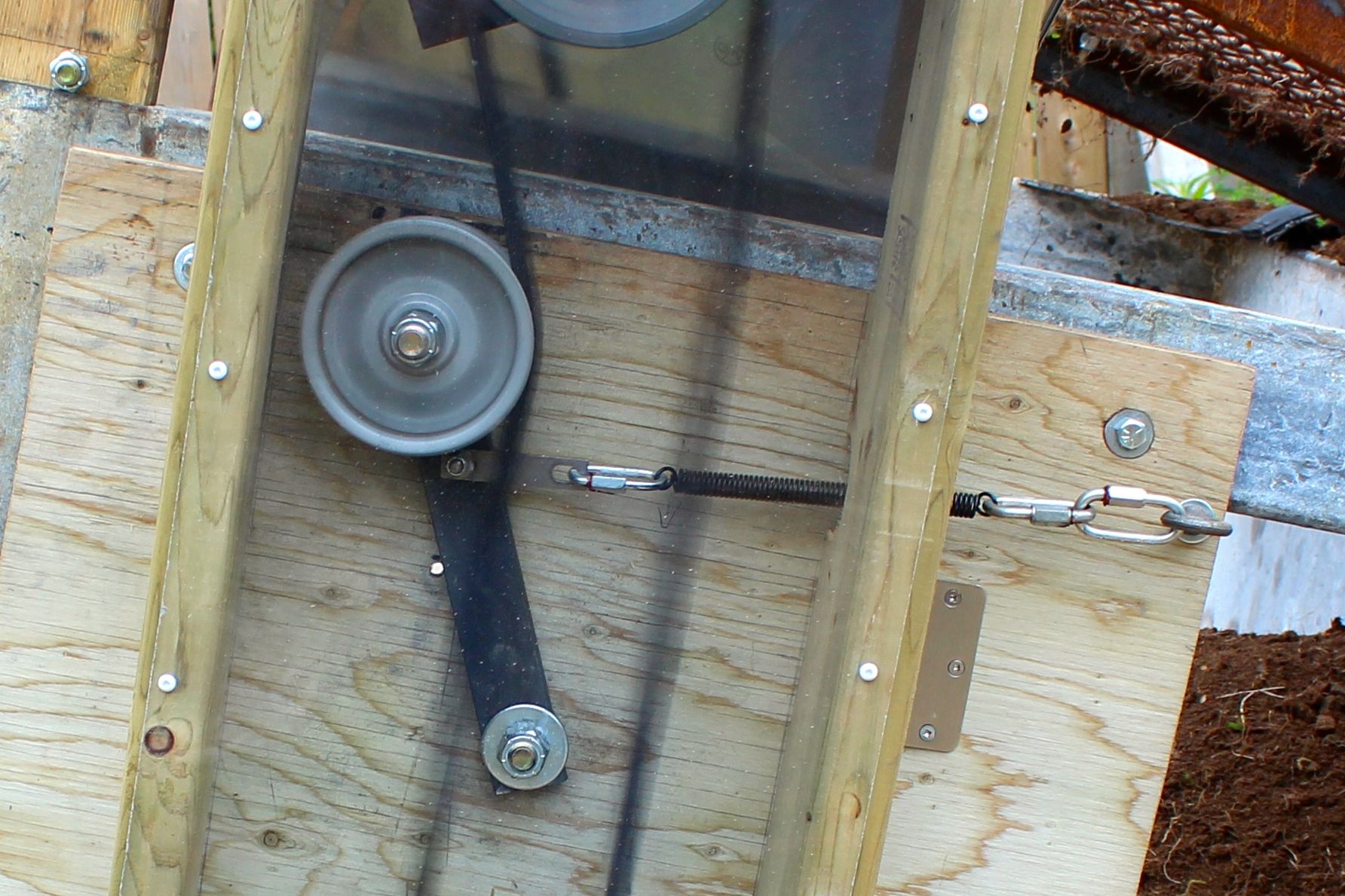 Homemade Soil Screener/sifter : 11 Steps (with Pictures) - Instructables