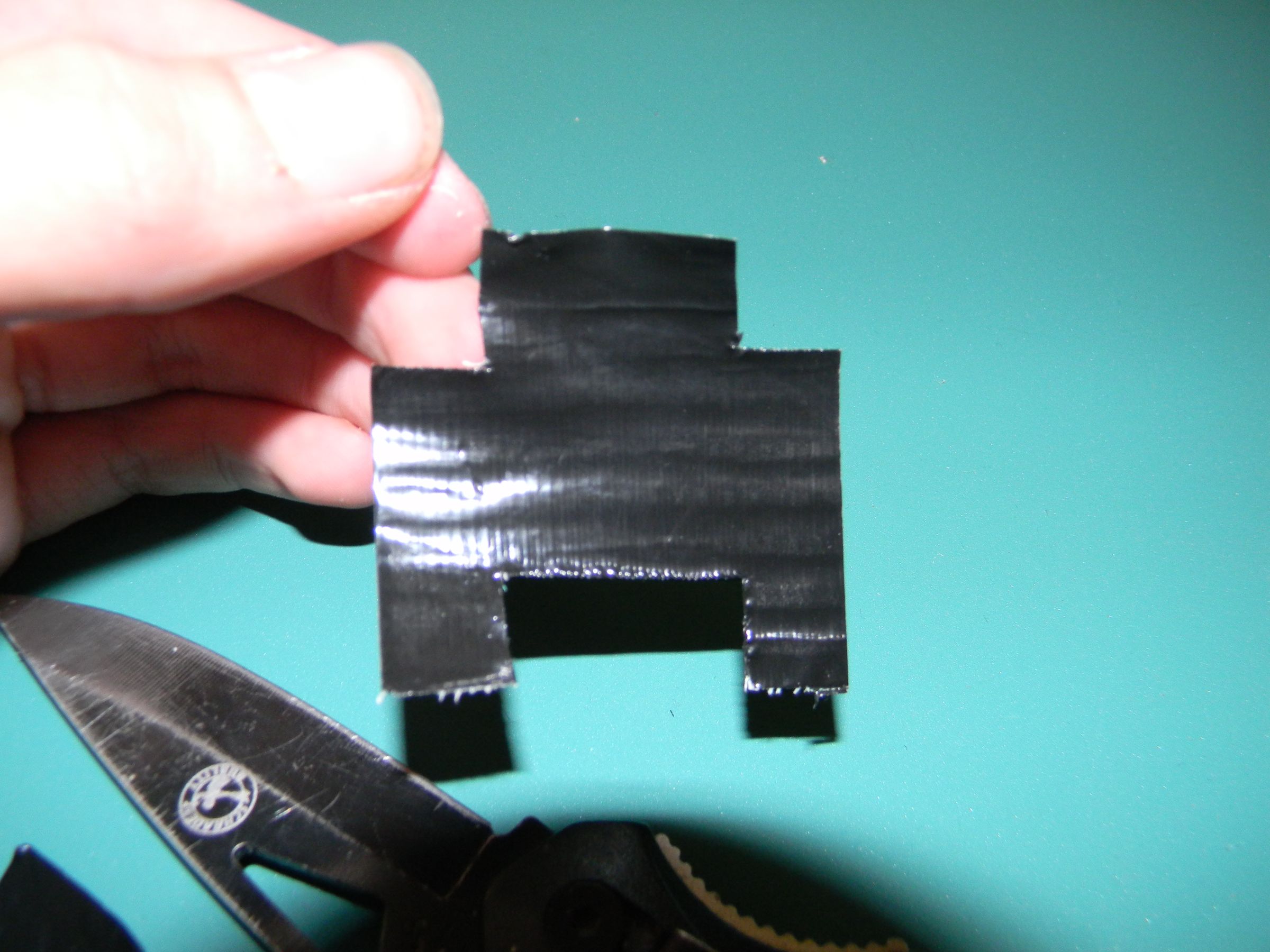 Mini Duct Tape Minecraft Heads : 8 Steps - Instructables