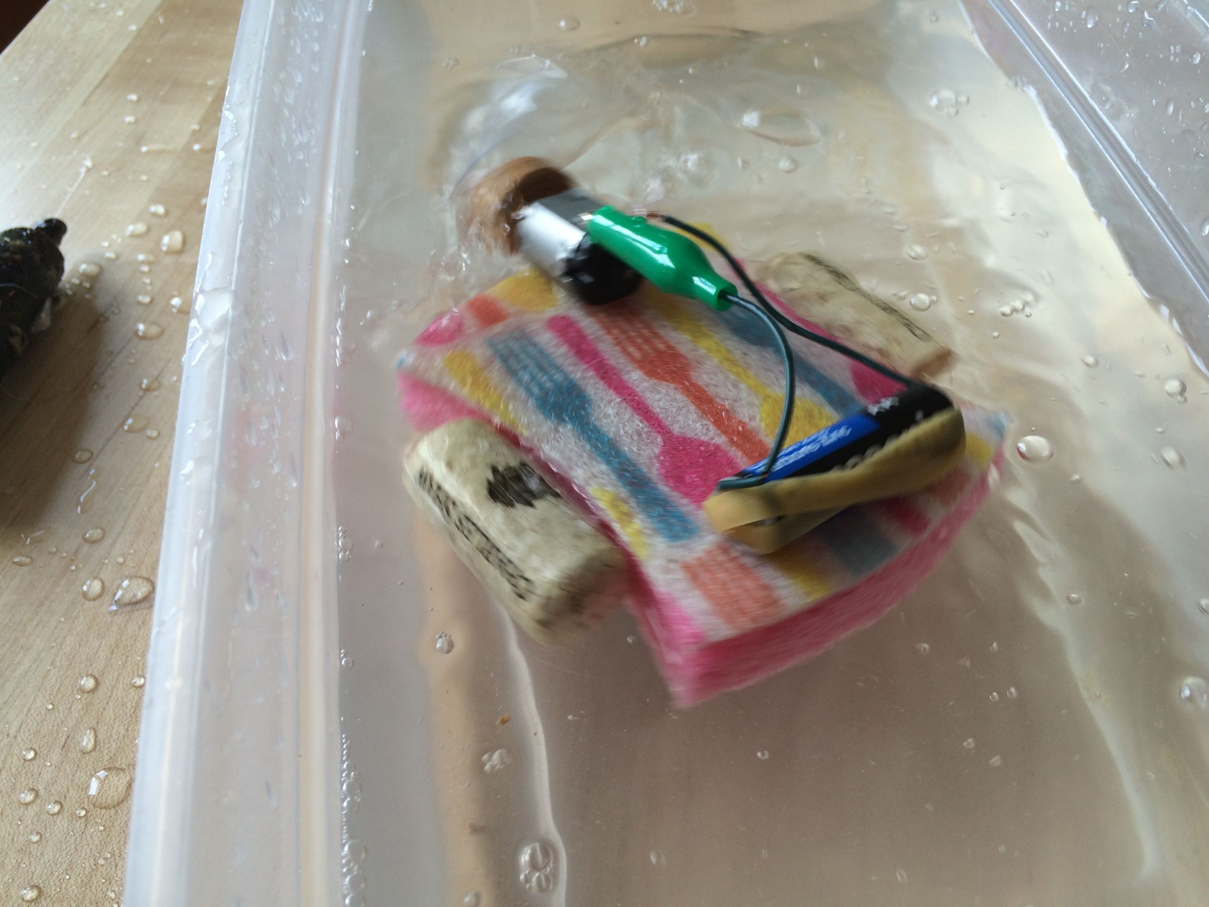 Sponge Motorboat : 6 Steps (with Pictures) - Instructables