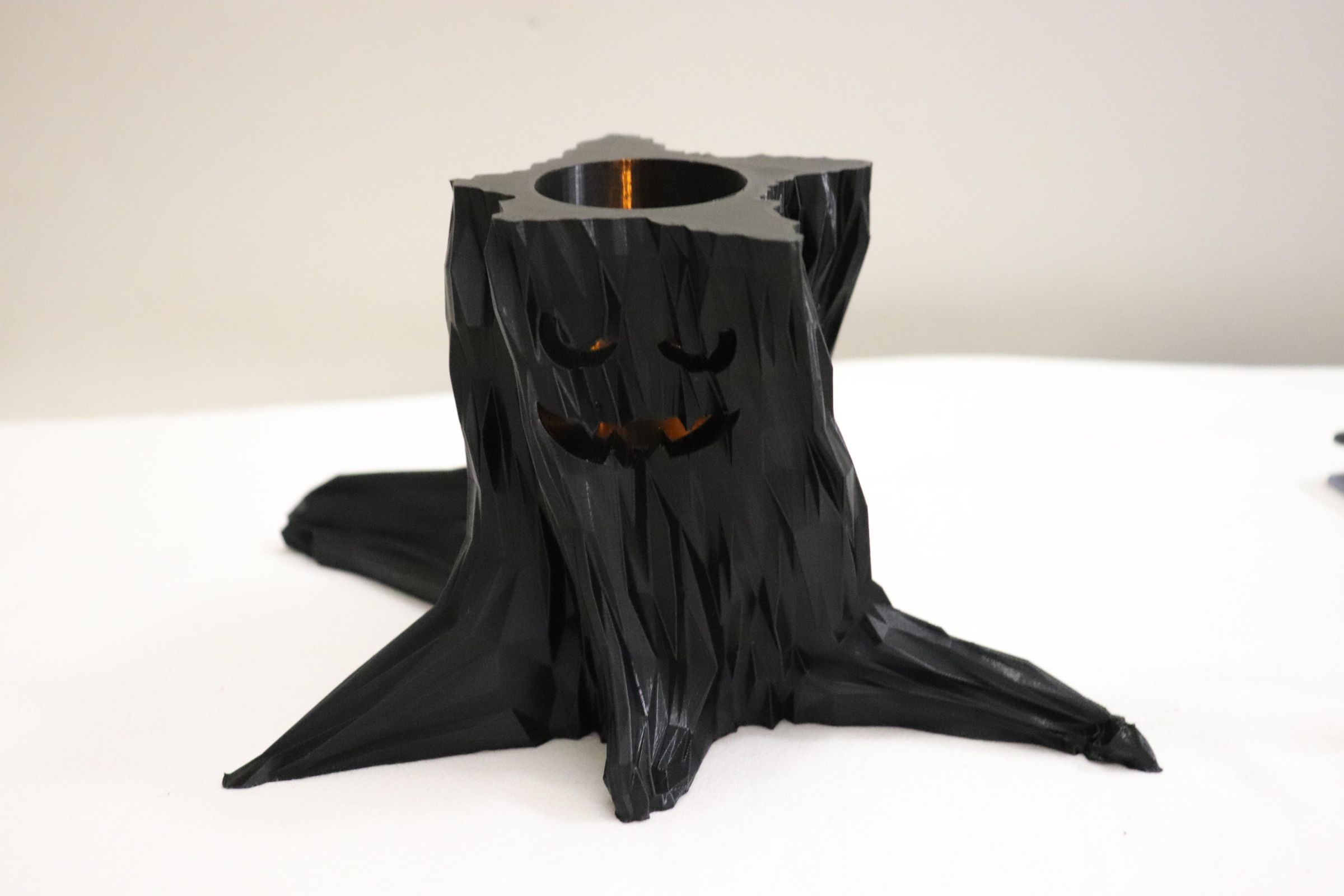 Possessed Halloween Book Stand! : 9 Steps (with Pictures) - Instructables