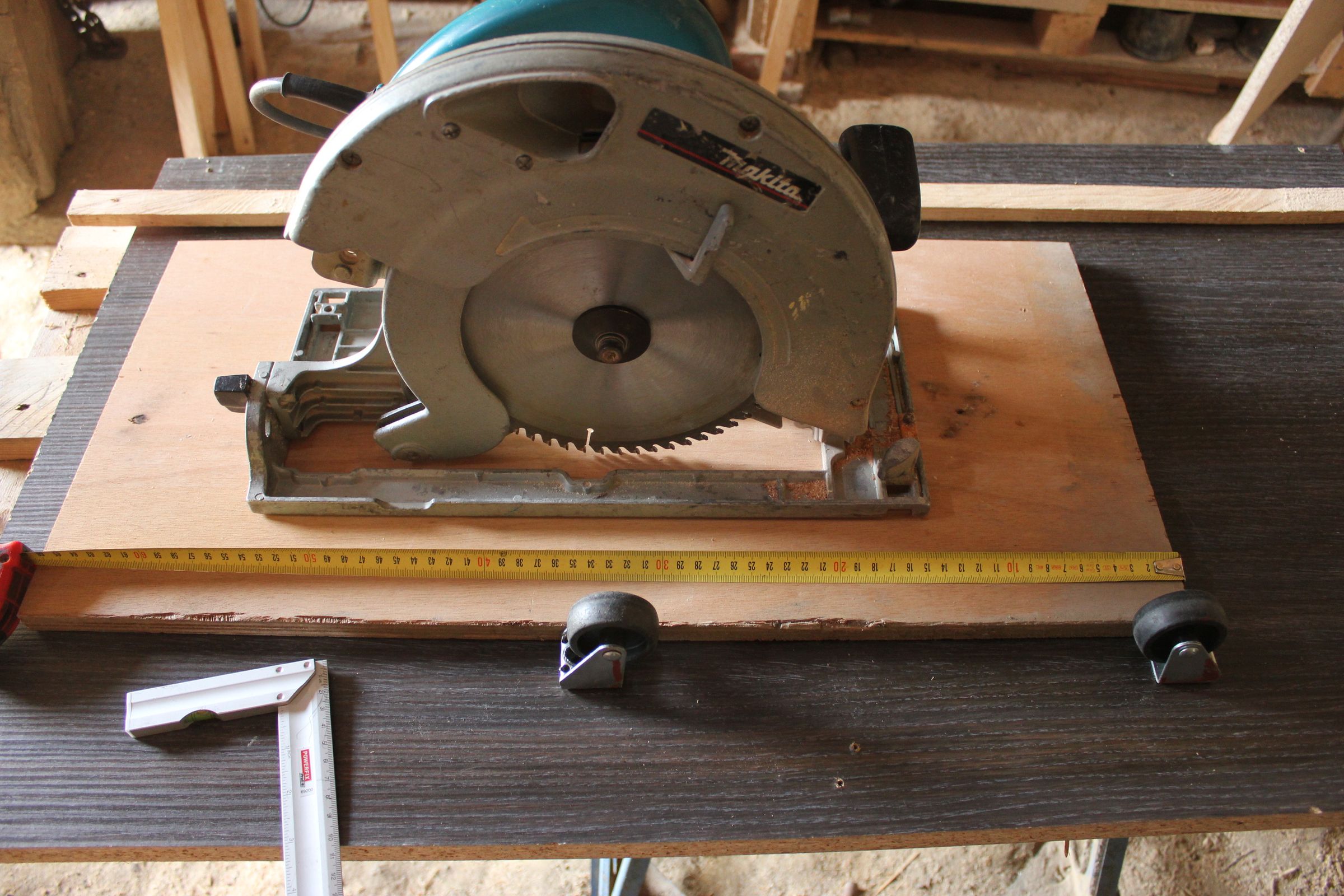 How to Convert a Hand-held Circular Saw Into a Crosscut Saw Using Scrap ...