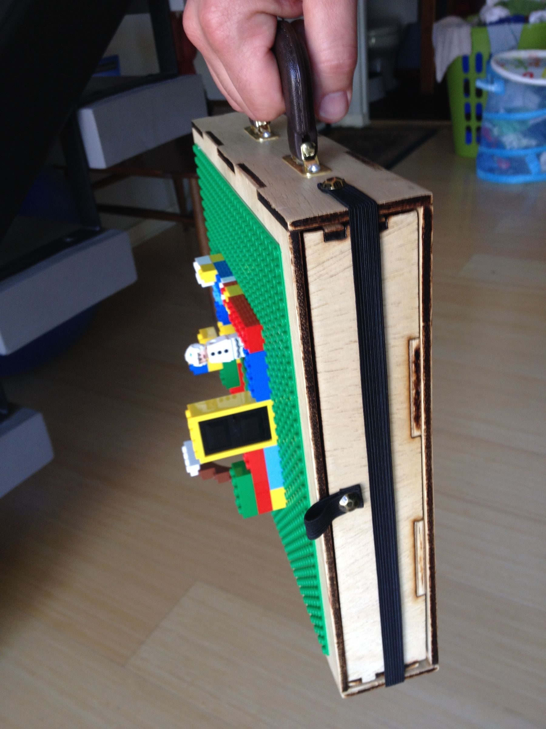 Laser Cut Lego Briefcase : 5 Steps (with Pictures) - Instructables