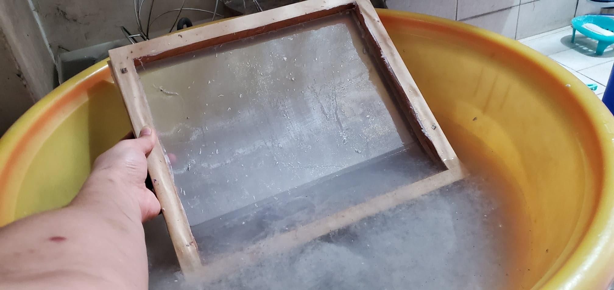 How to Make Paper Out of Recycled Paper : 5 Steps - Instructables