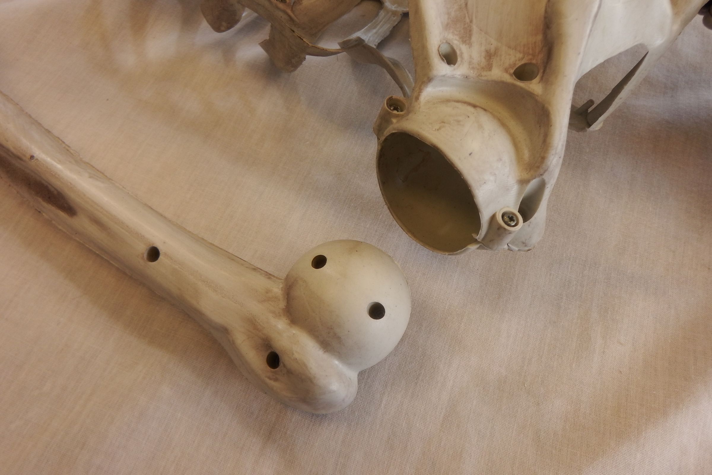 Hack and Repair Plastic Halloween Skeletons : 9 Steps - Instructables