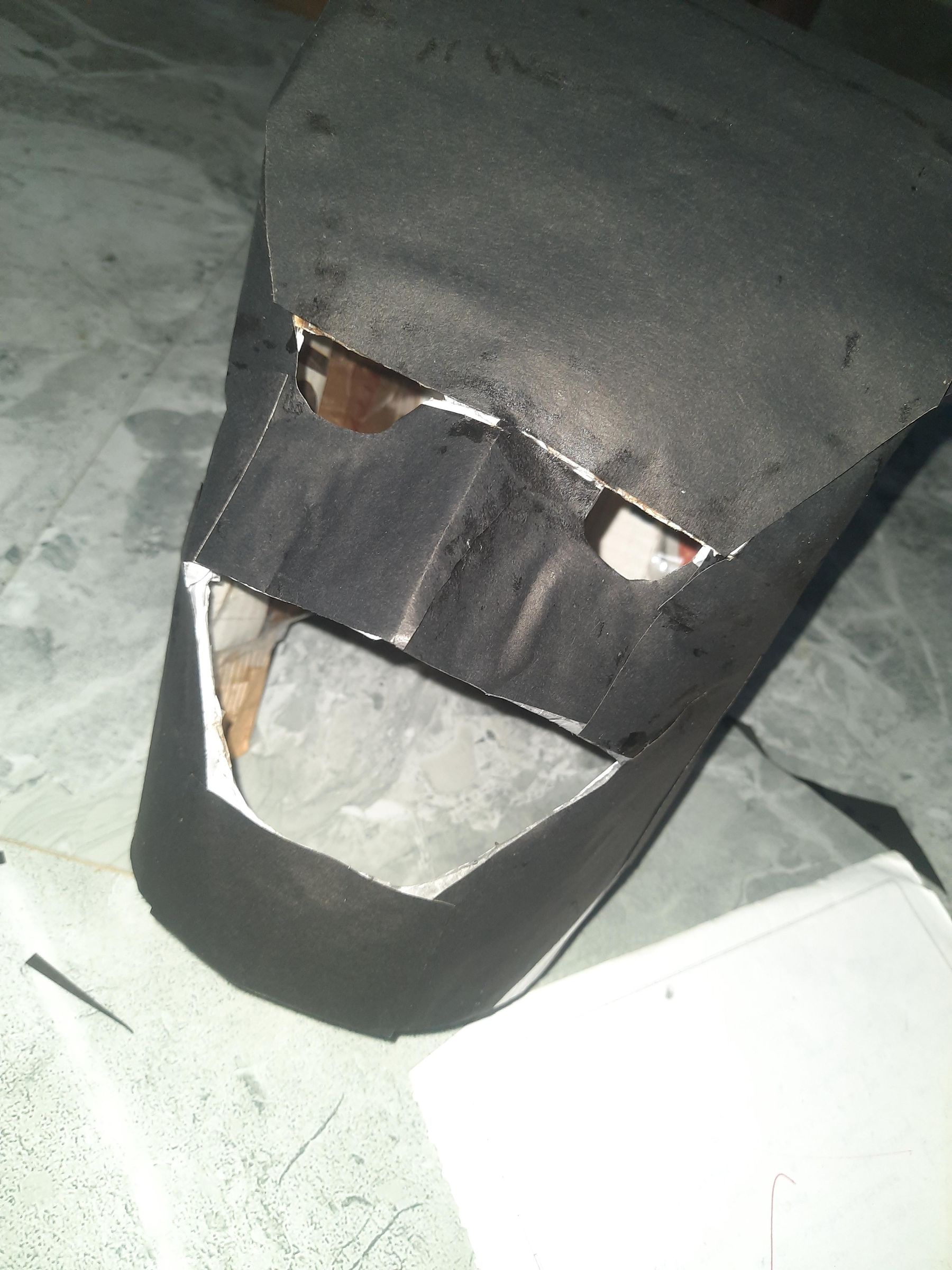 Batman Mask Craft : 10 Steps - Instructables