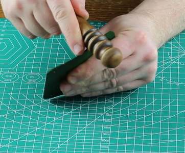 Crafting a Minimalist Leather Coin Wallet | DIY Leatherworking Tutorial : 9 Steps (with Pictures ...