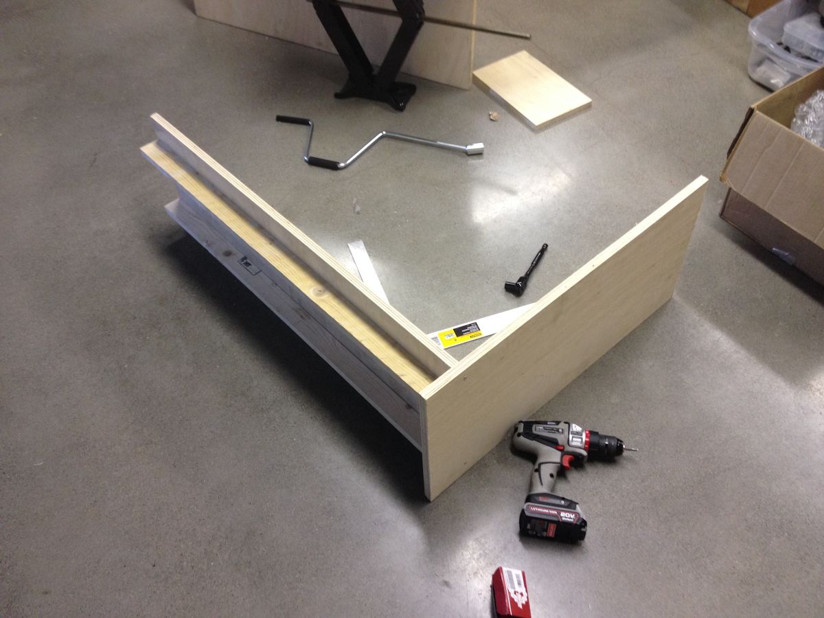 Hand Crank TV Lift : 11 Steps (with Pictures) - Instructables