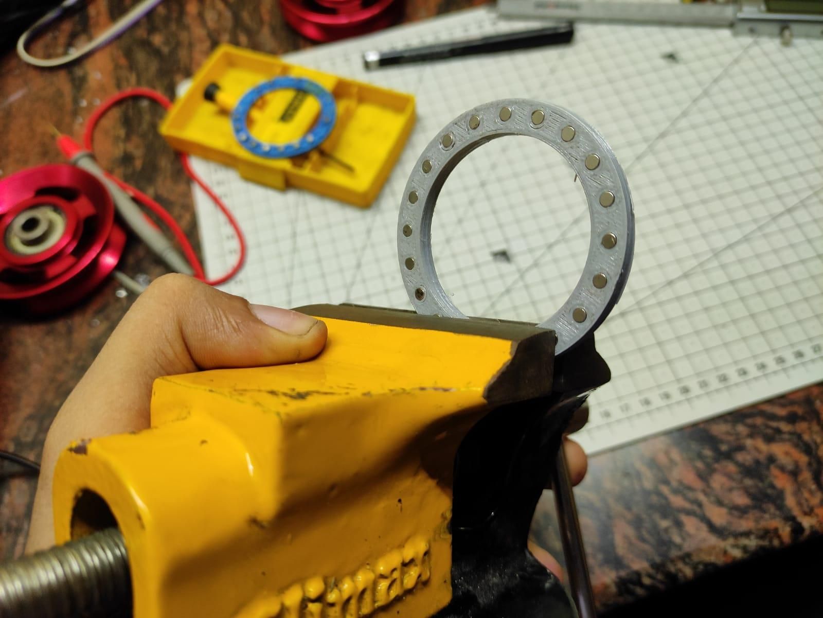 DIY Encoded Pulley and Guide to Make Encoder With Hall Sensors ...