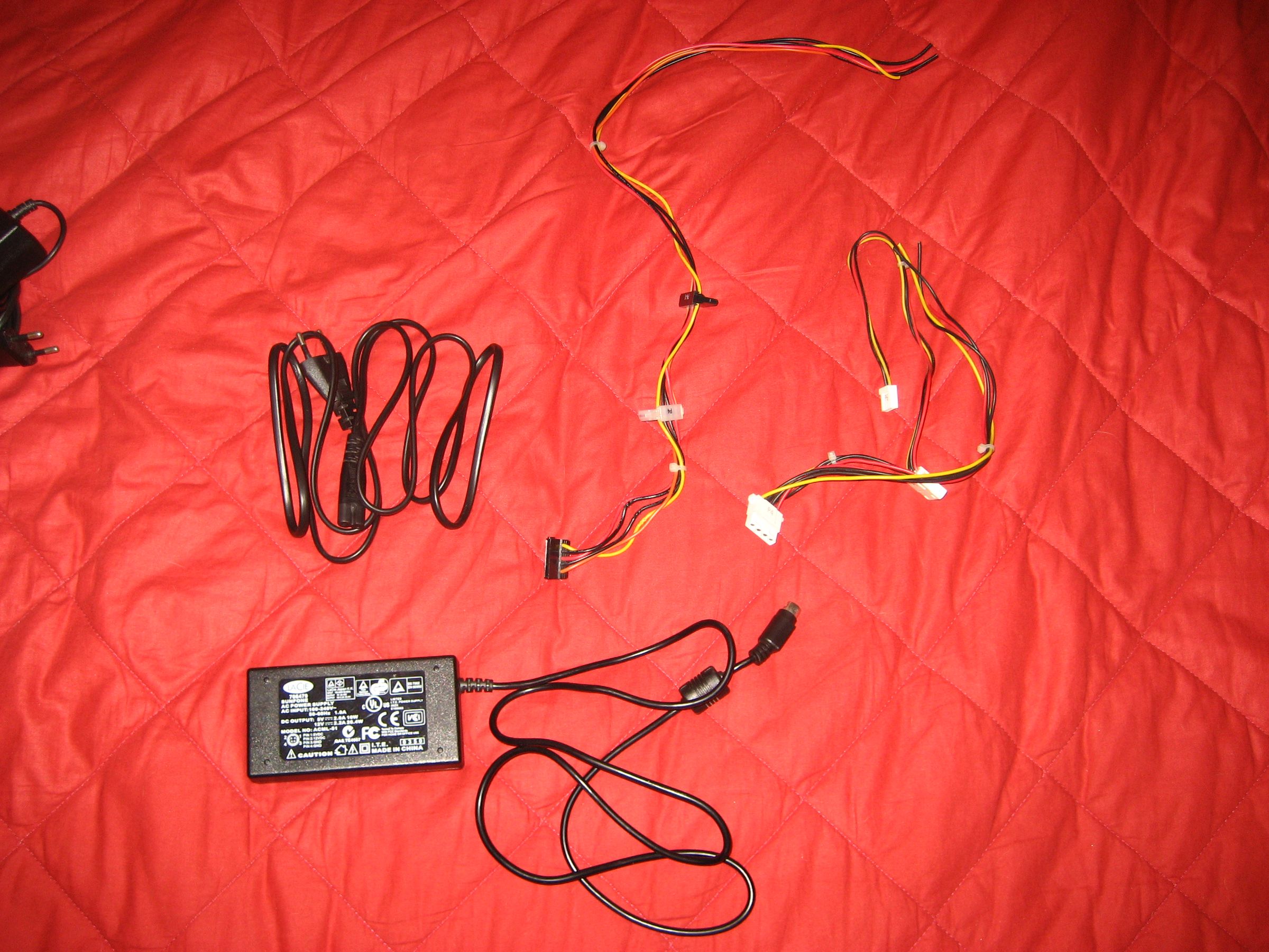 Molex SATA Floppy External Power Supply : 6 Steps - Instructables