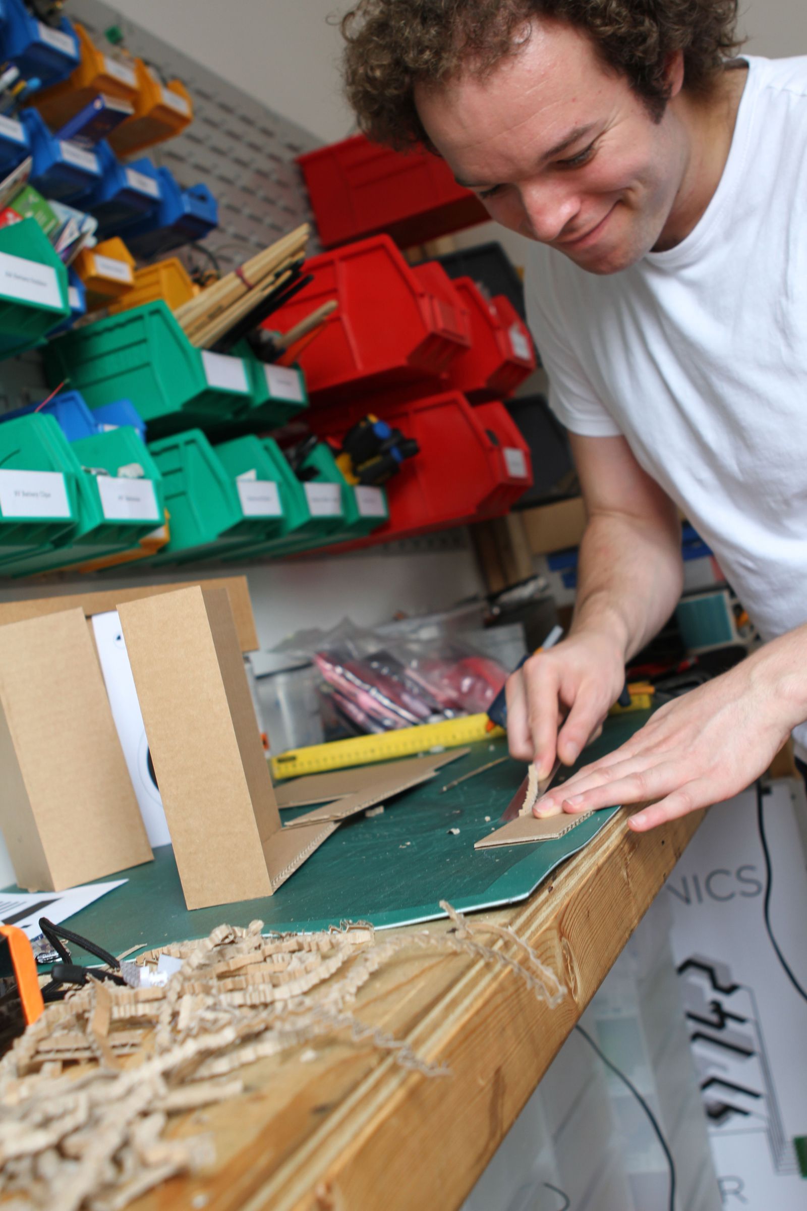 Cardboard BoomBox (quick 'n' Dirty Concept Modelling 2D Into 3D) : 9 ...