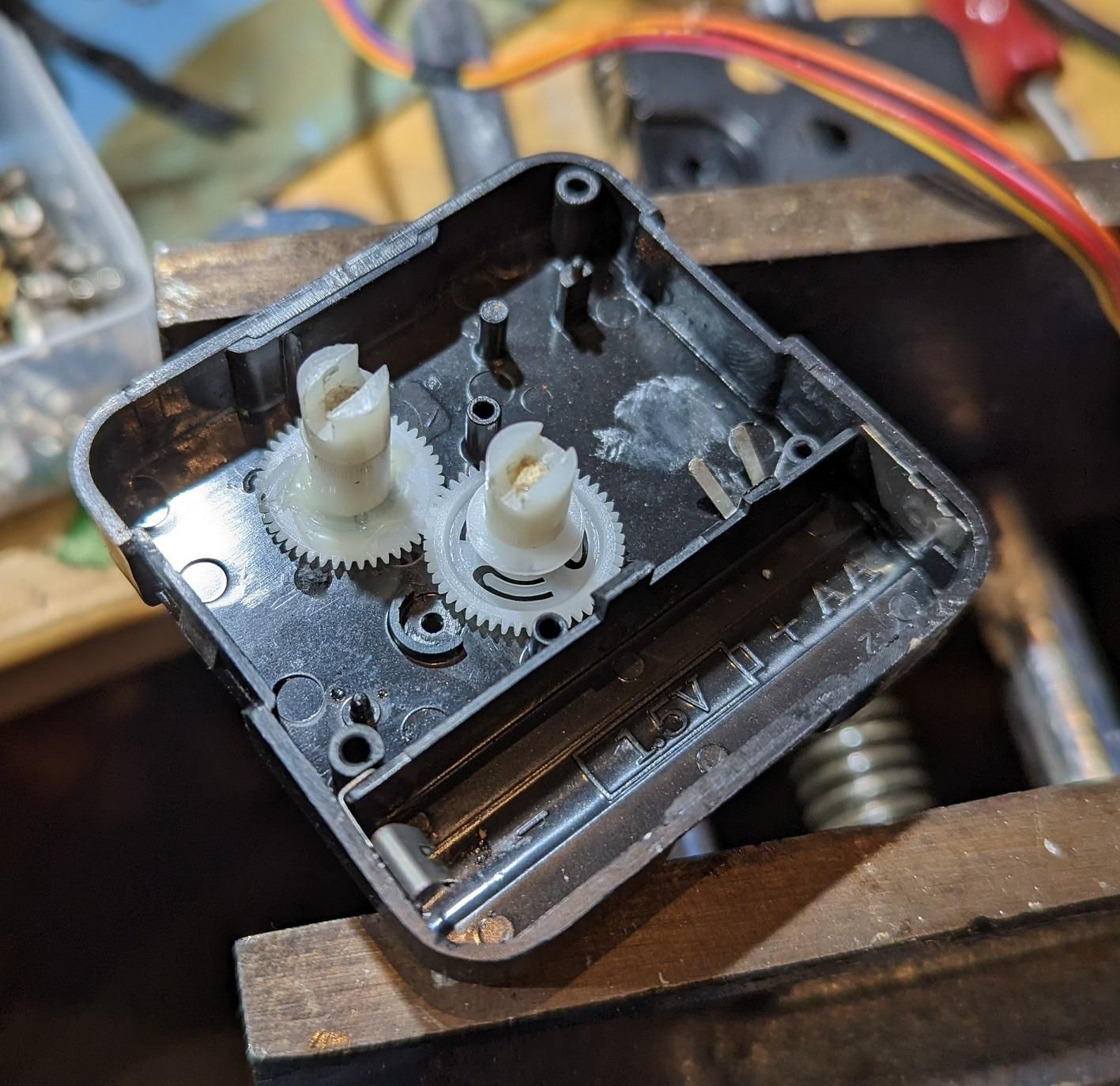 Convert a Quartz Clock Module to a Co-axial Stepper Motor : 5 Steps ...