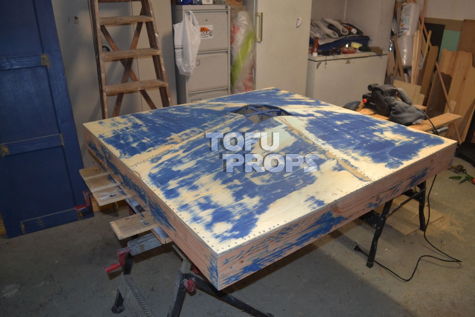 TARDIS DR WHO Life Size - Instructables