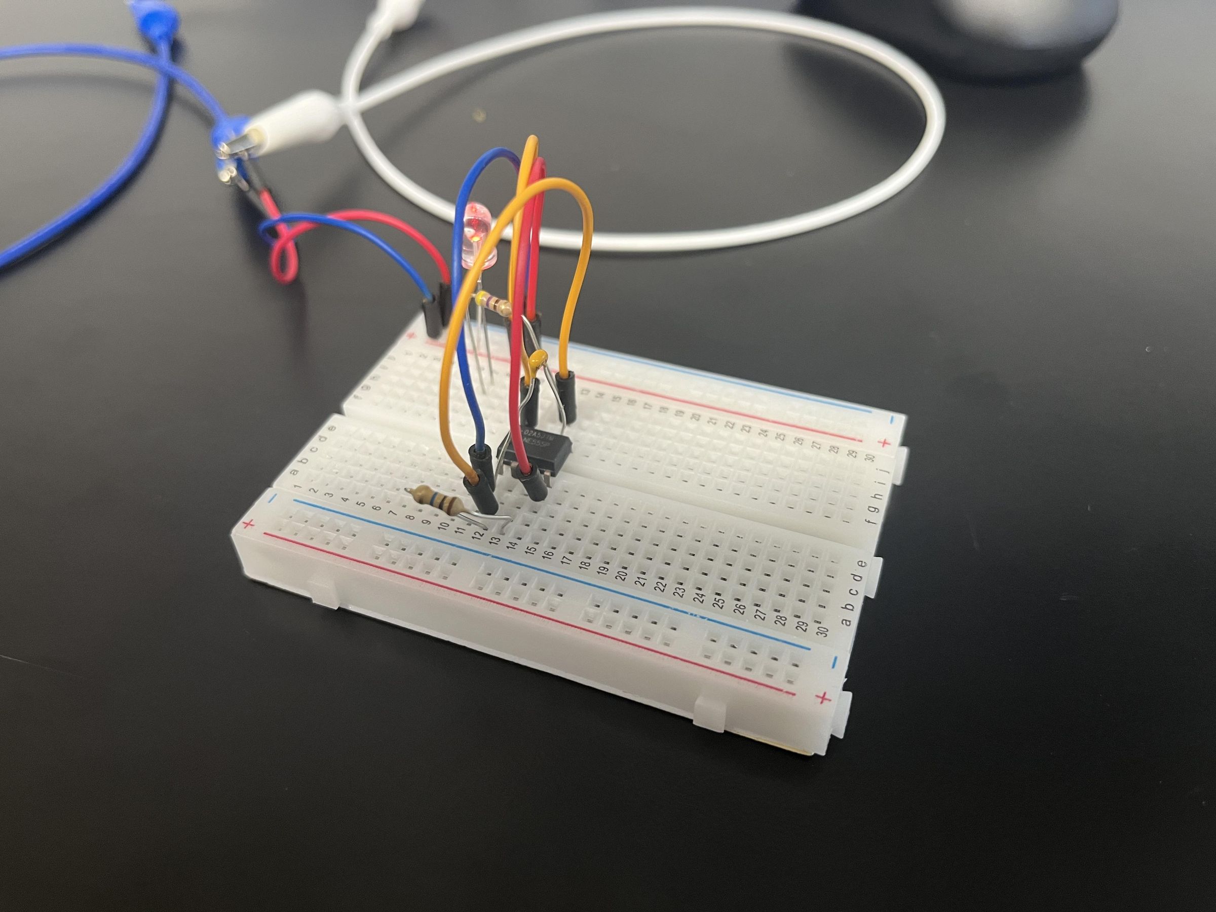 Understanding and Building an LED Flasher Circuit With a 555 Timer : 3 ...