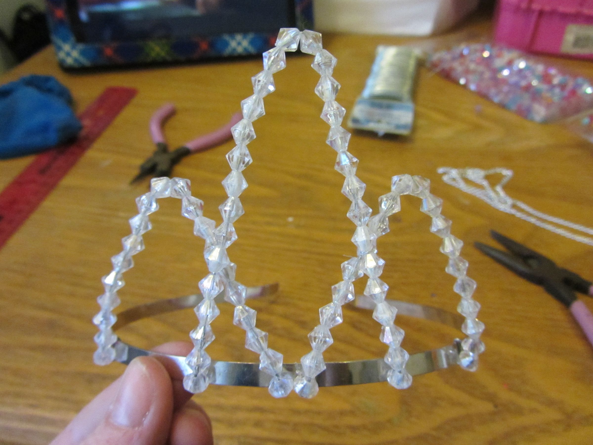 DIY Tiana (Princess and the Frog) Tiara Version One : 5 Steps (with ...