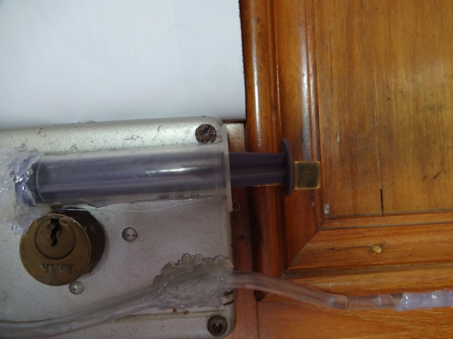 Hydraulic Door Opening System : 4 Steps (with Pictures) - Instructables