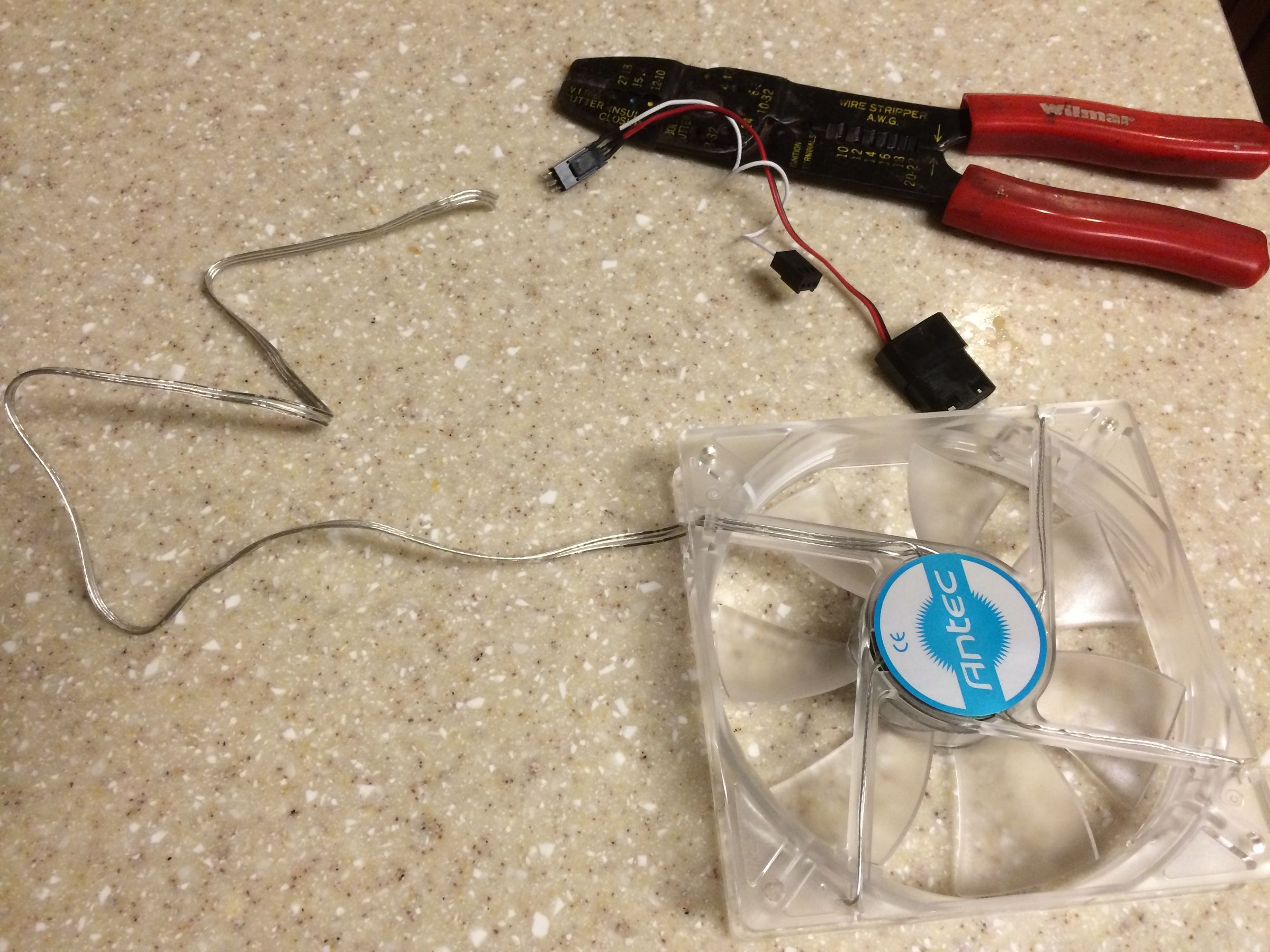 LED Computer Fan TV Stand Mount : 7 Steps - Instructables