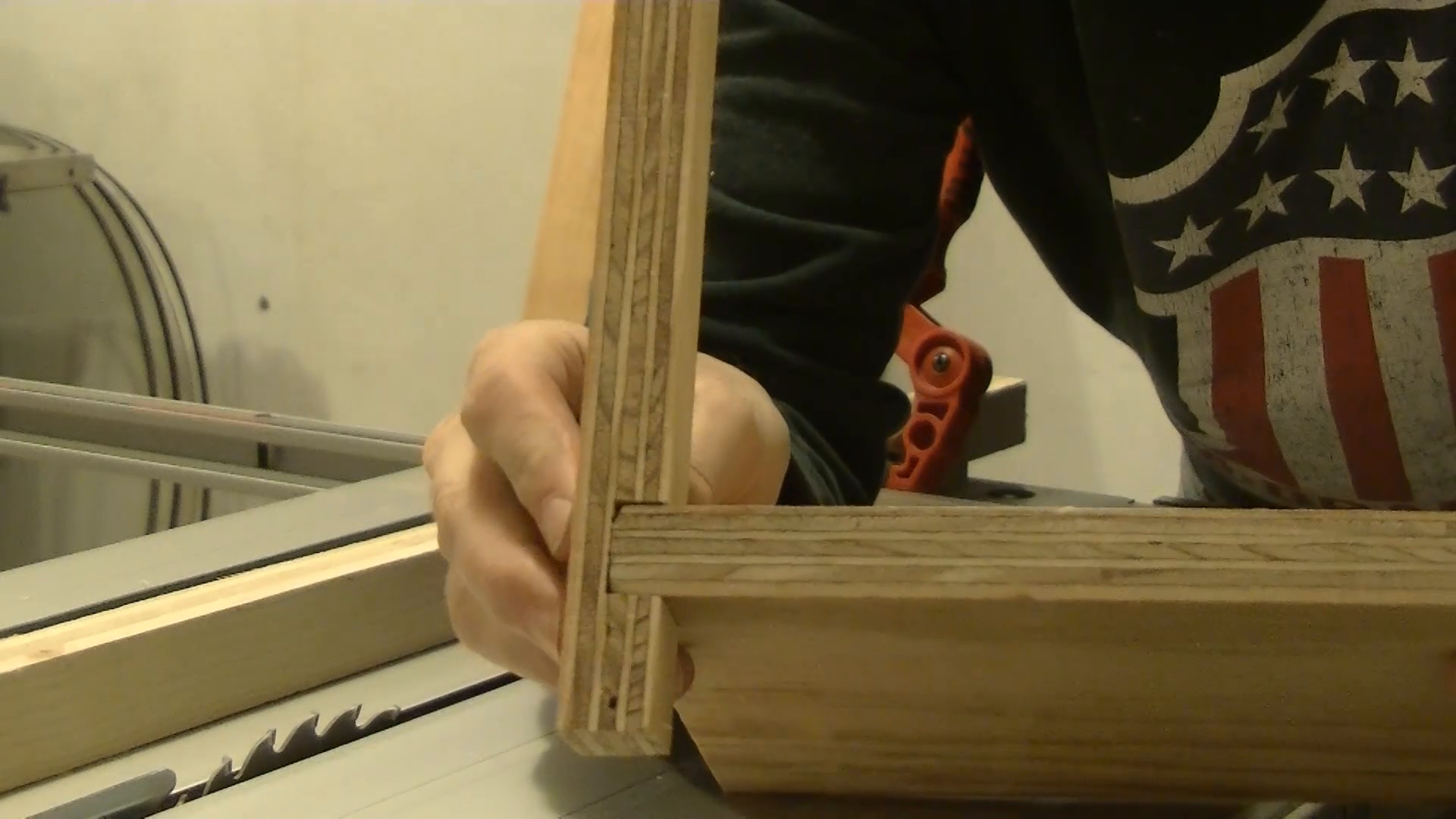 DIY Kitchen Corner Shelf : 12 Steps (with Pictures) - Instructables