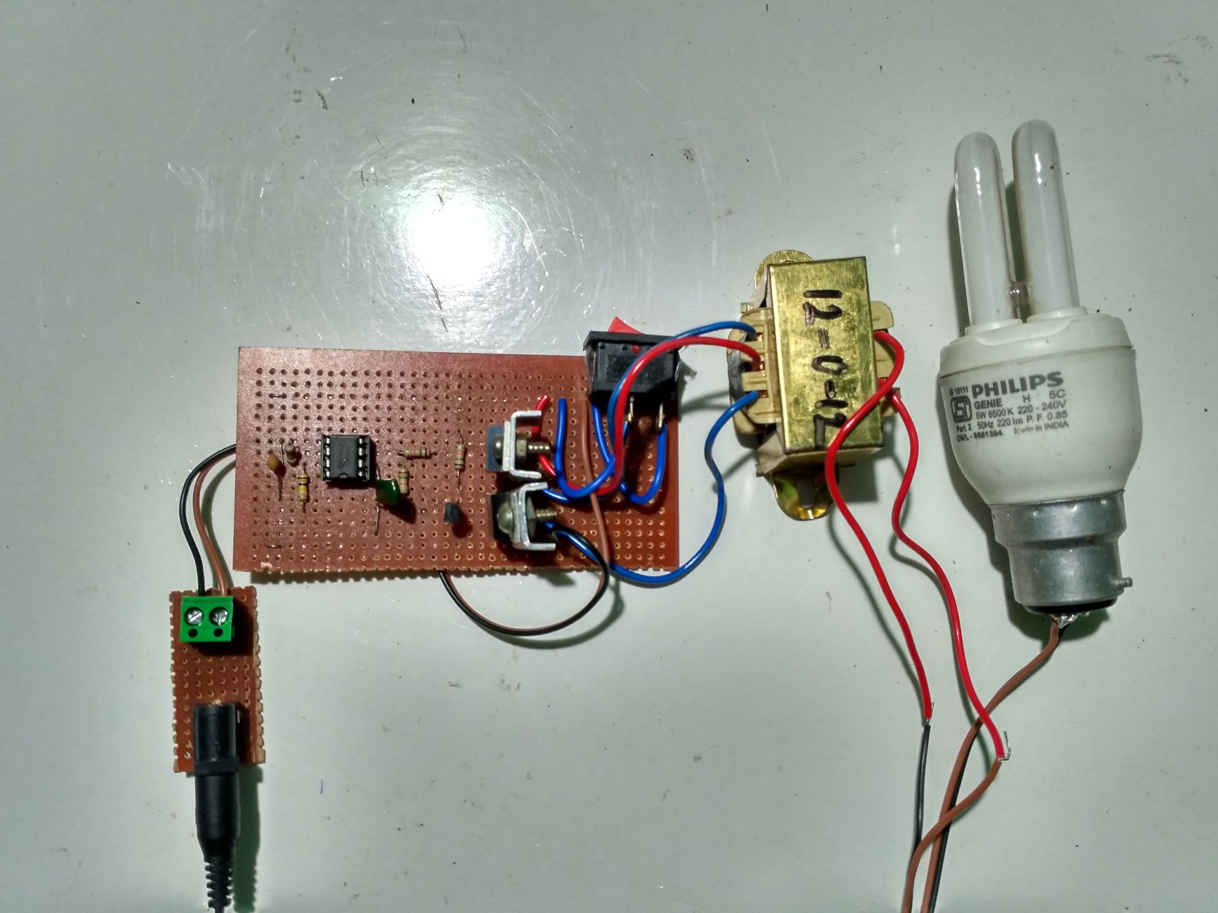 How to Make 12V DC to 220V AC Inverter : 4 Steps (with Pictures) - Instructables
