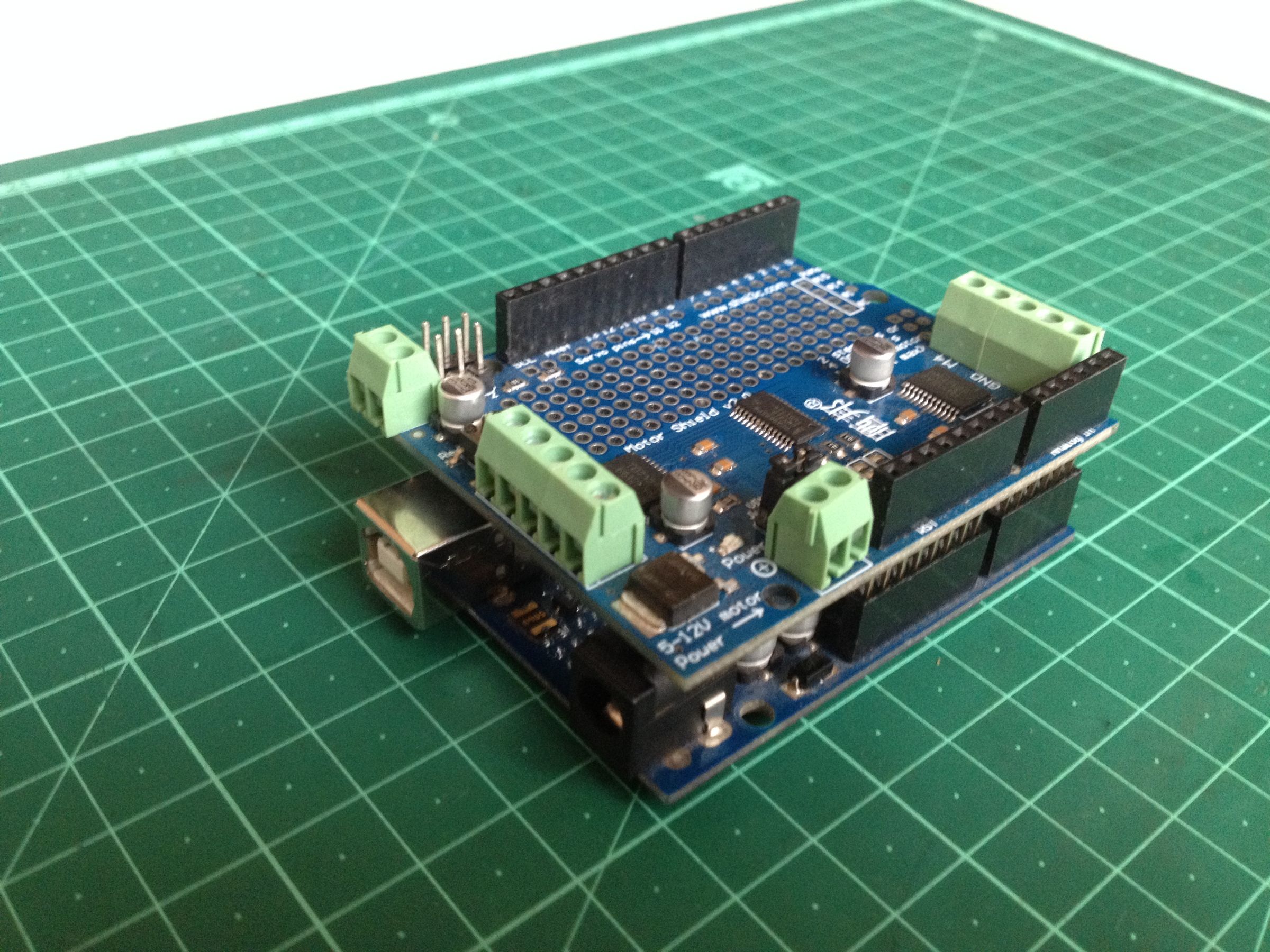Simple Automated Point to Point Model Railroad Running Two Trains : 13 ...