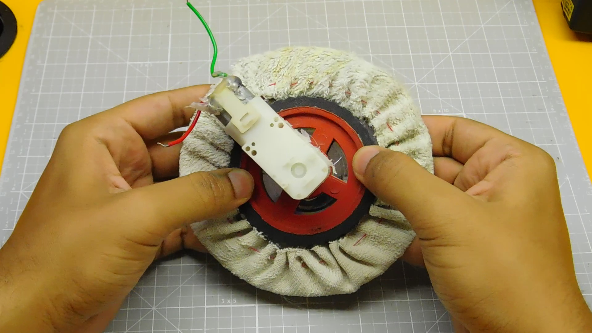 CleanSweep- the Floor Cleaning Robot! : 12 Steps (with Pictures ...