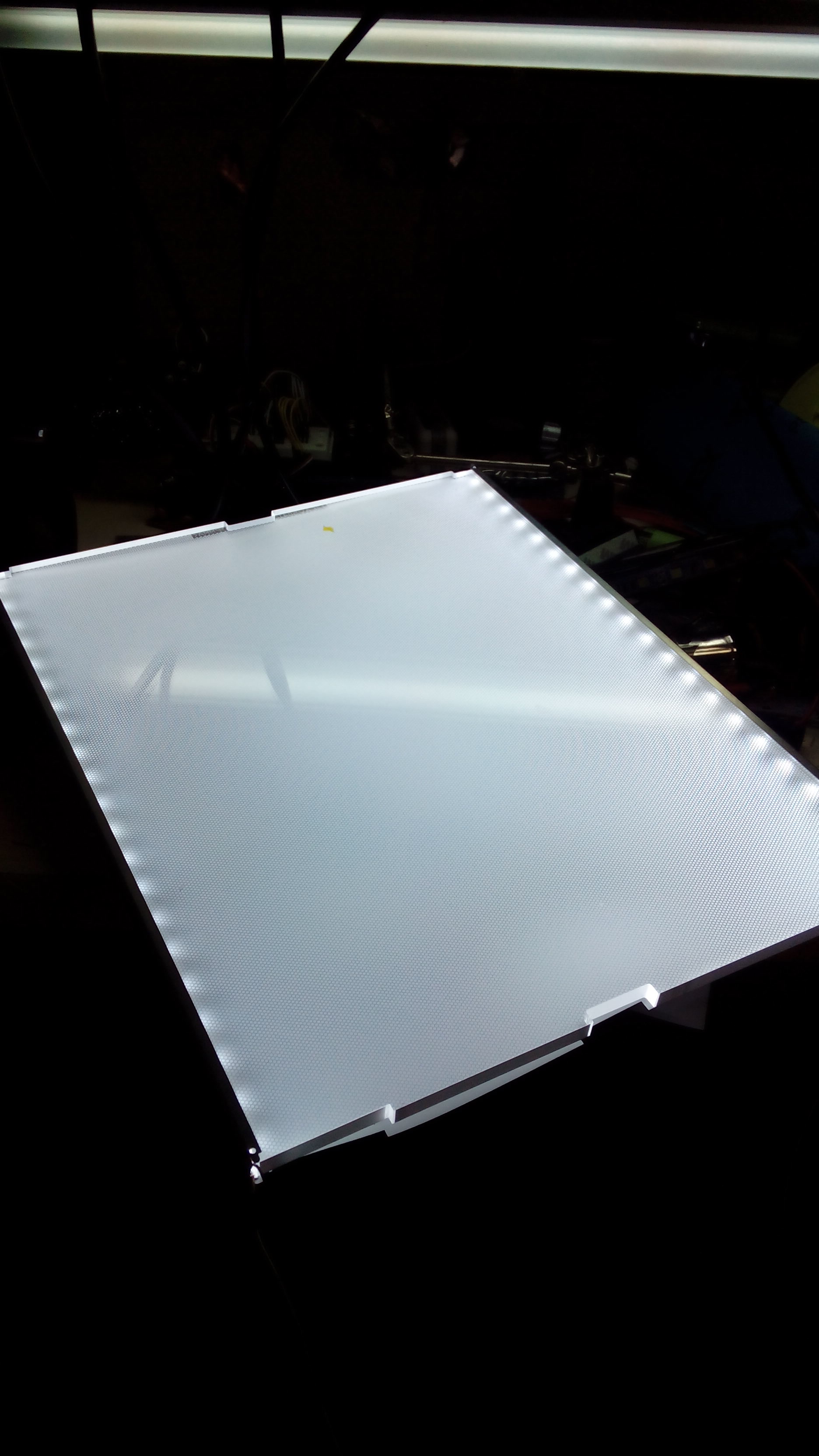 CCFL Monitor to LED!!! : 5 Steps - Instructables