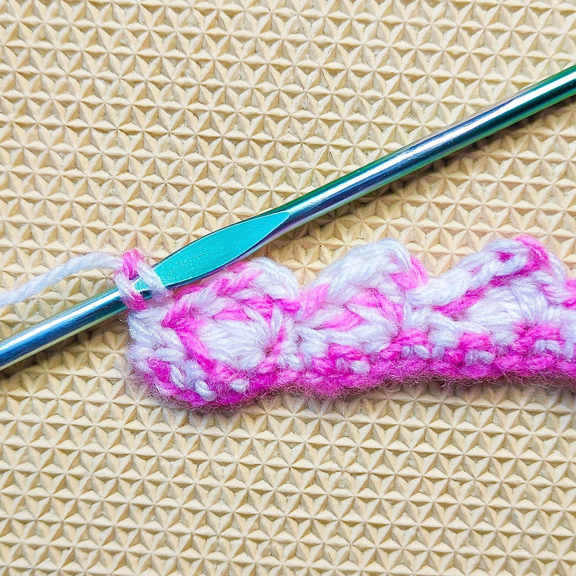Easiest One Row Repeat Crochet Scarf Pattern : 6 Steps (with Pictures ...