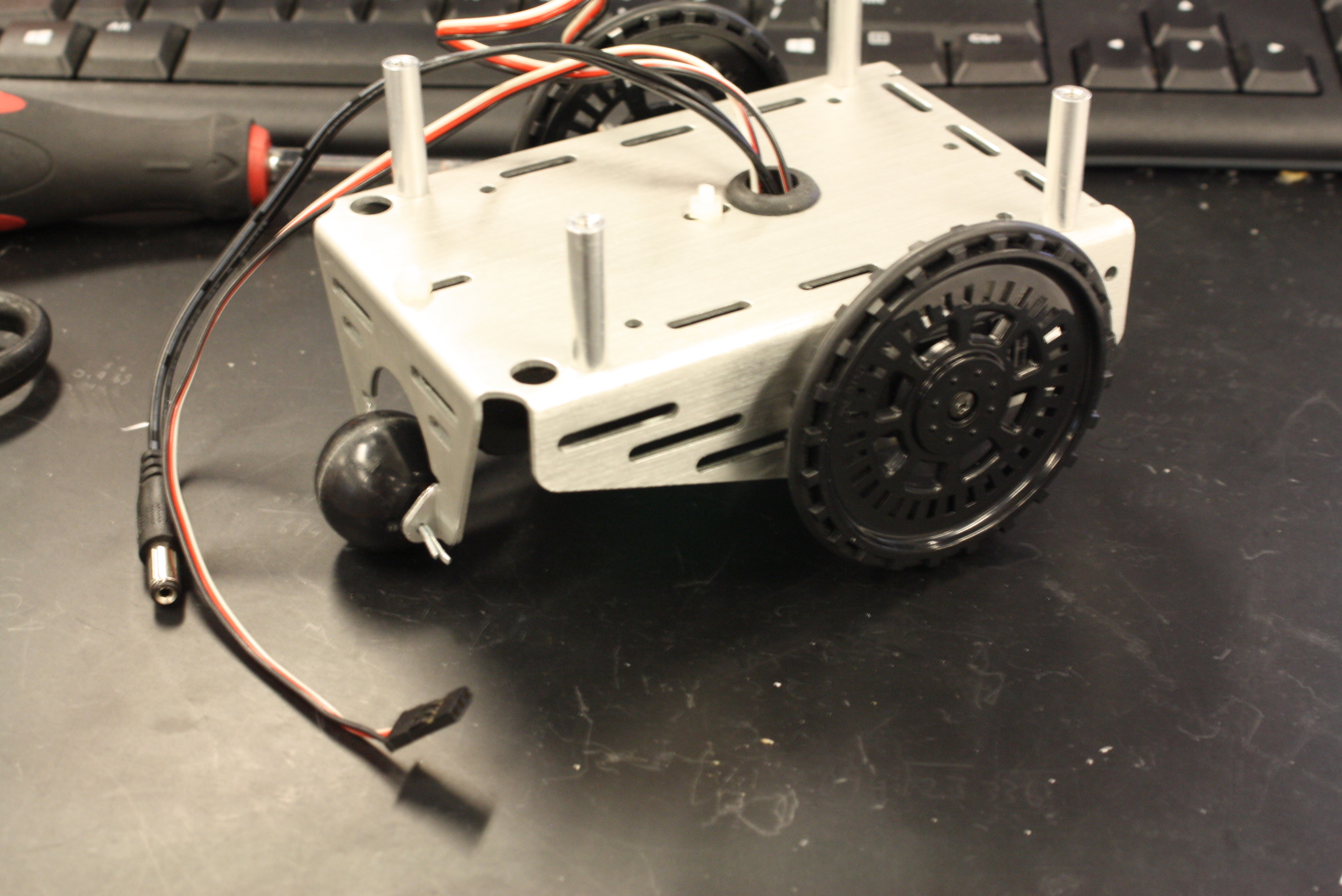 Boe-Bot: Obstacle Avoidance Robot : 6 Steps - Instructables
