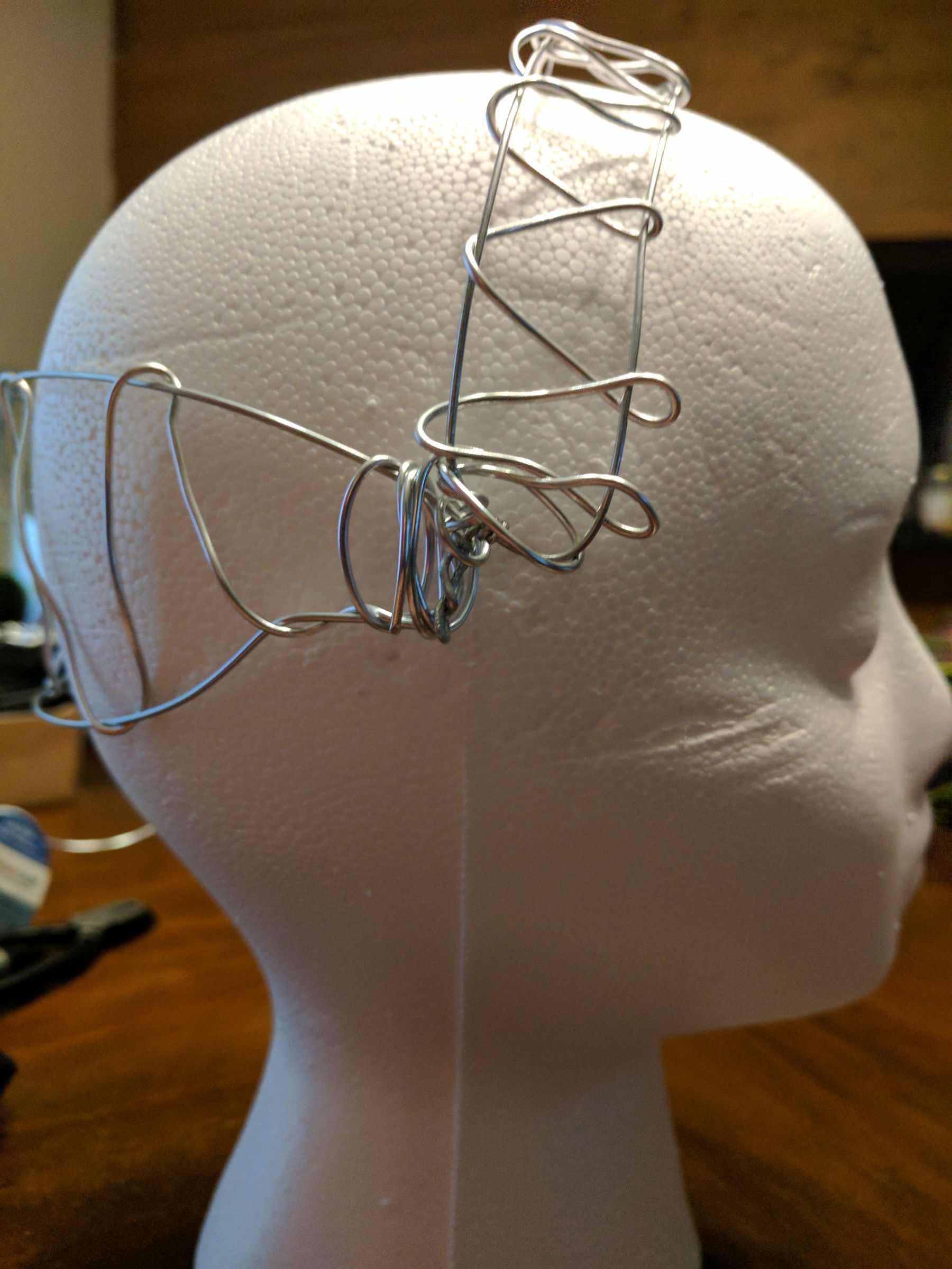 Moving Headdress Using Arduino/Servo Motor : 7 Steps (with Pictures ...