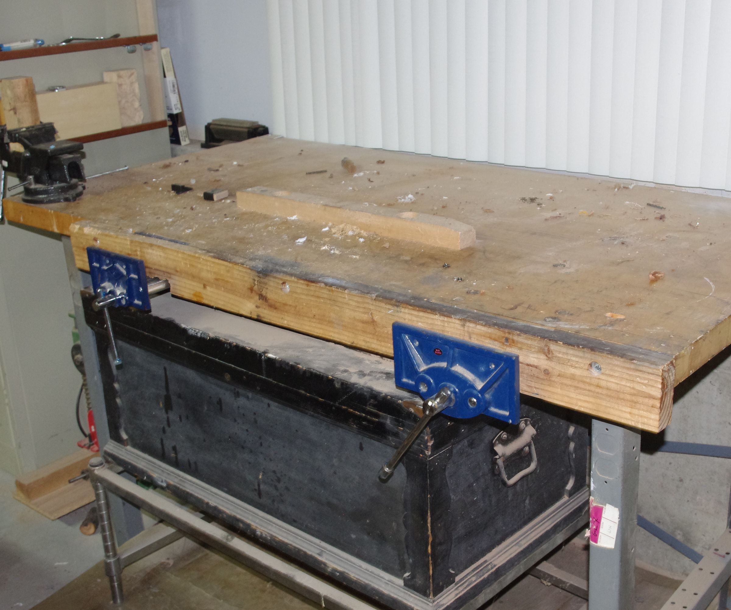 Add Front and Tail Vises to a Maple Work Table : 15 Steps (with ...