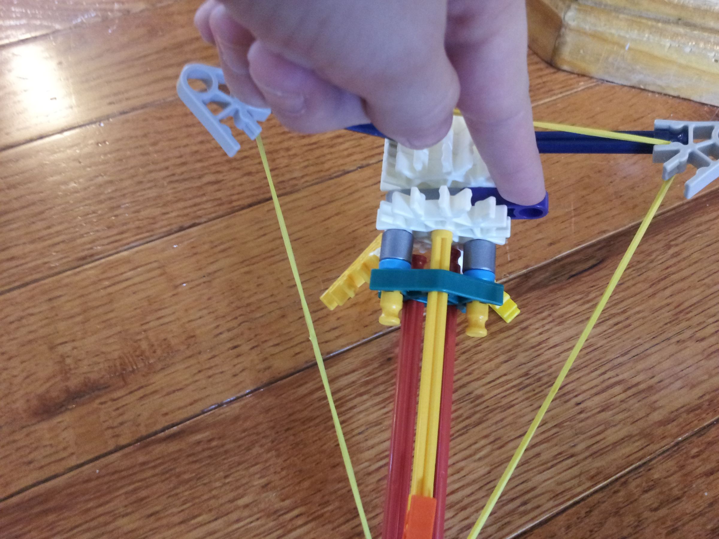 How to Make a Mini K'NEX Crossbow Turret : 4 Steps - Instructables