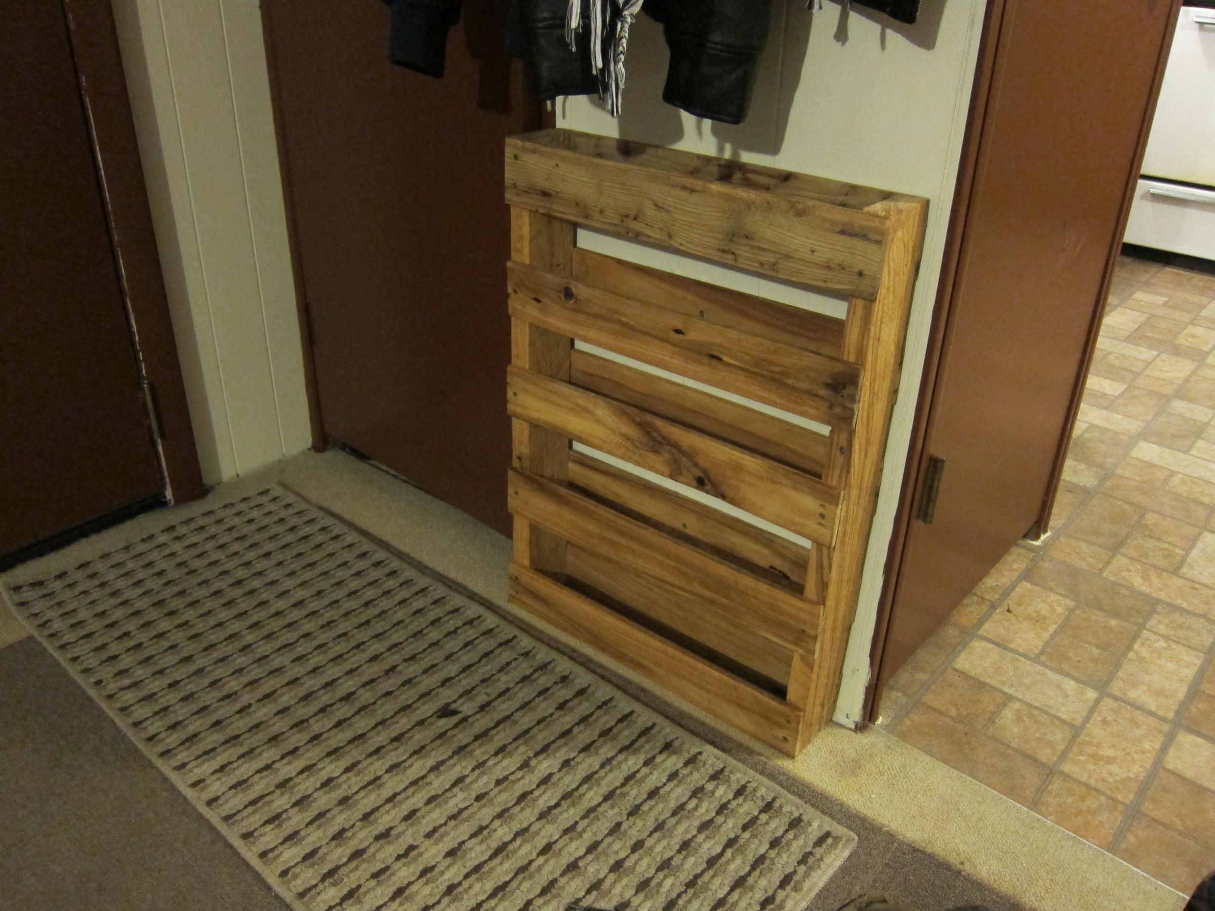 Pallet Shoe Rack | Shoe Stand From Pallets : 6 Steps - Instructables