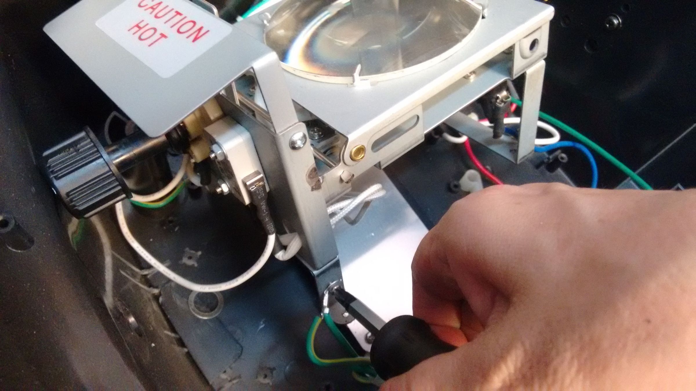 Overhead Projector Salvage : 12 Steps (with Pictures) - Instructables