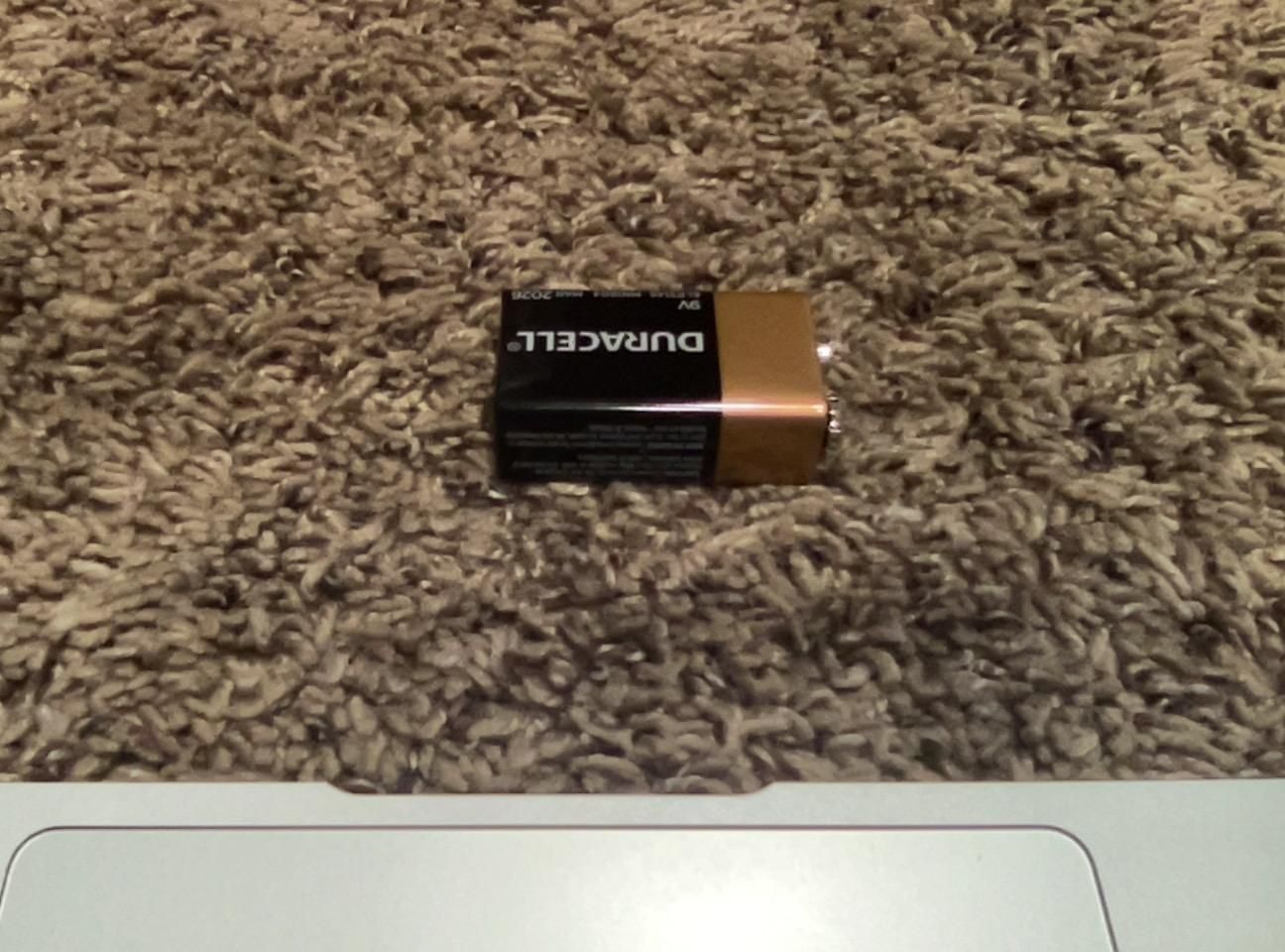 How to Connect a Simple Led Strip to a 9 Volt Battery : 3 Steps ...