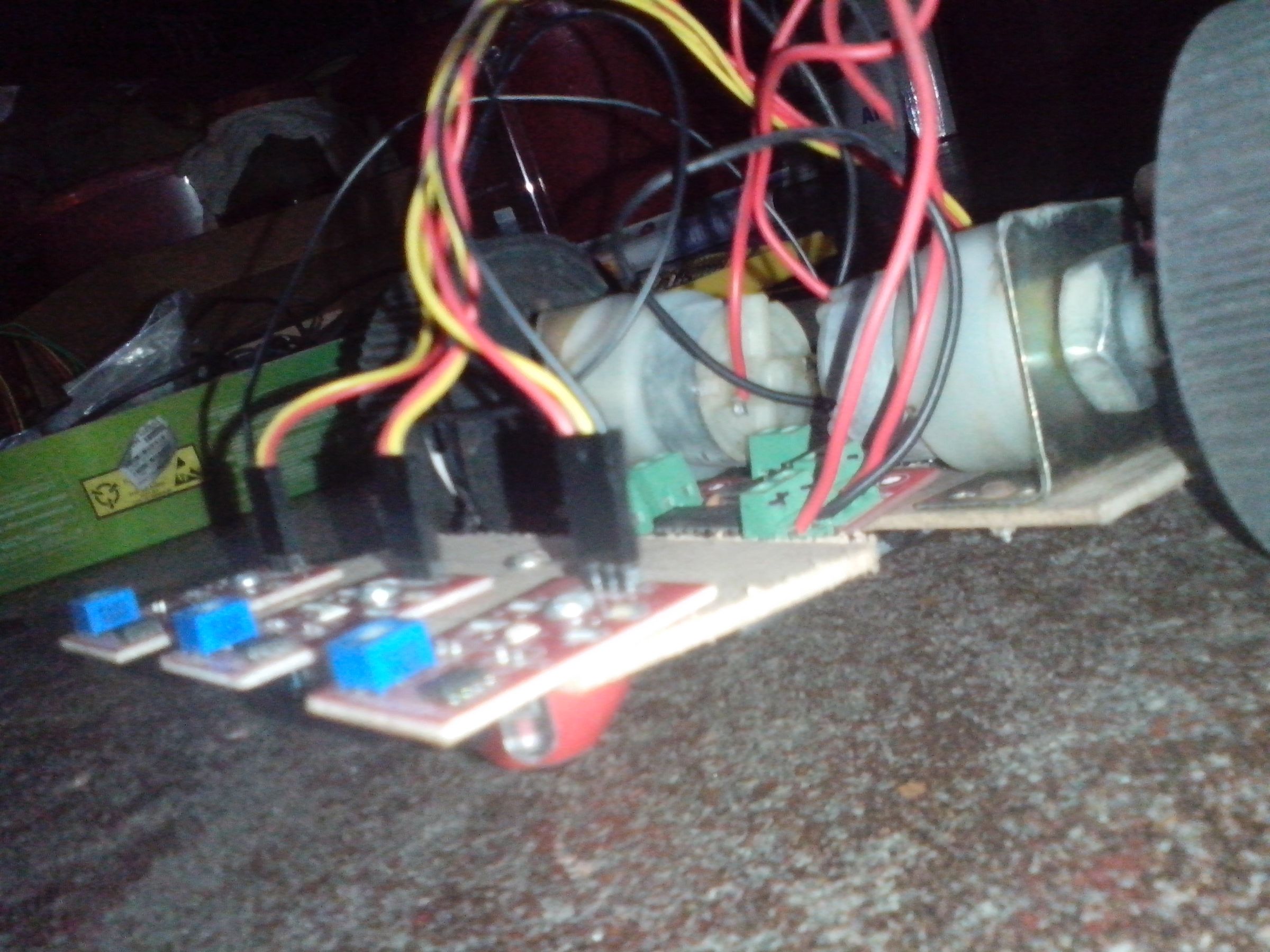 Autonomous Line Follower Robot : 6 Steps - Instructables